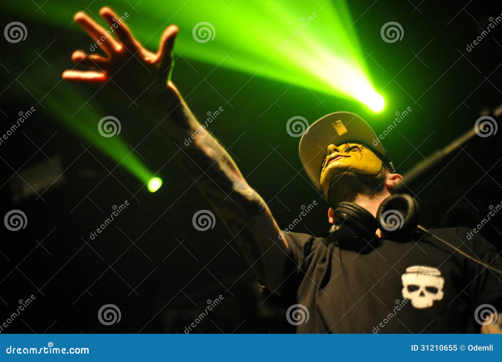 Tony Friend imagen editorial. Imagen de cantante, amigo - 31210655