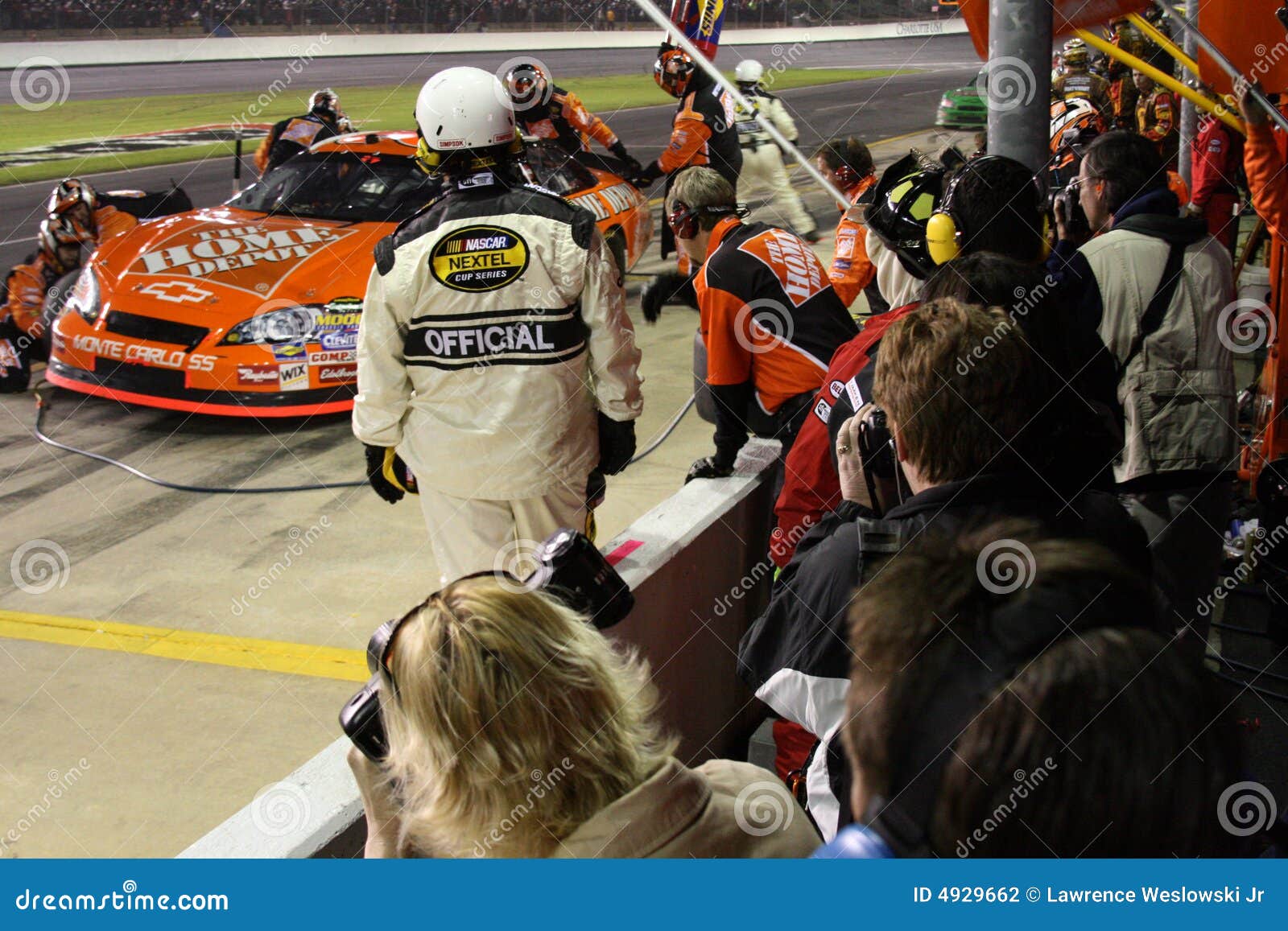 Tony Stewart Makes a Pit Stop! Editorial Photography - Image of dodge ...