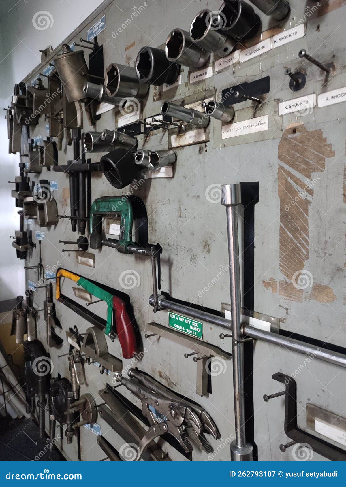 Tool for Mechanic Professional Stock Image - Image of engine, tool ...