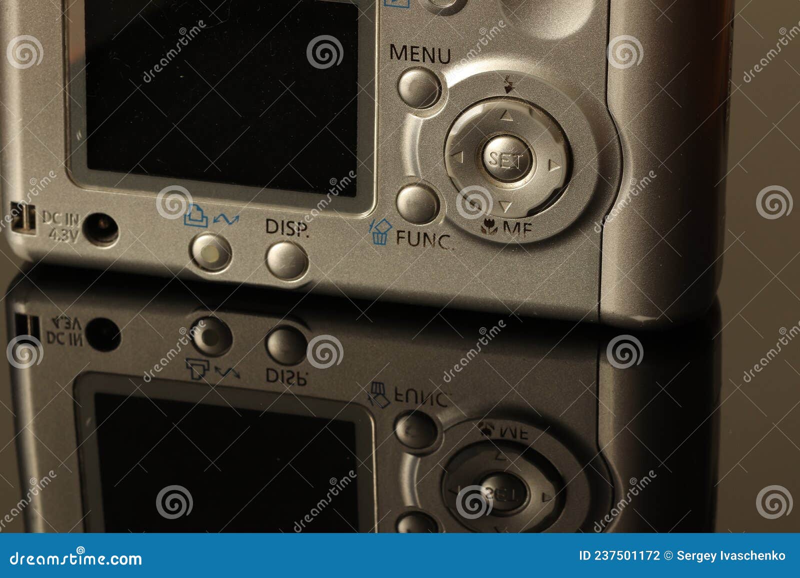 Old digital camera. editorial photography. Image of display - 237501172