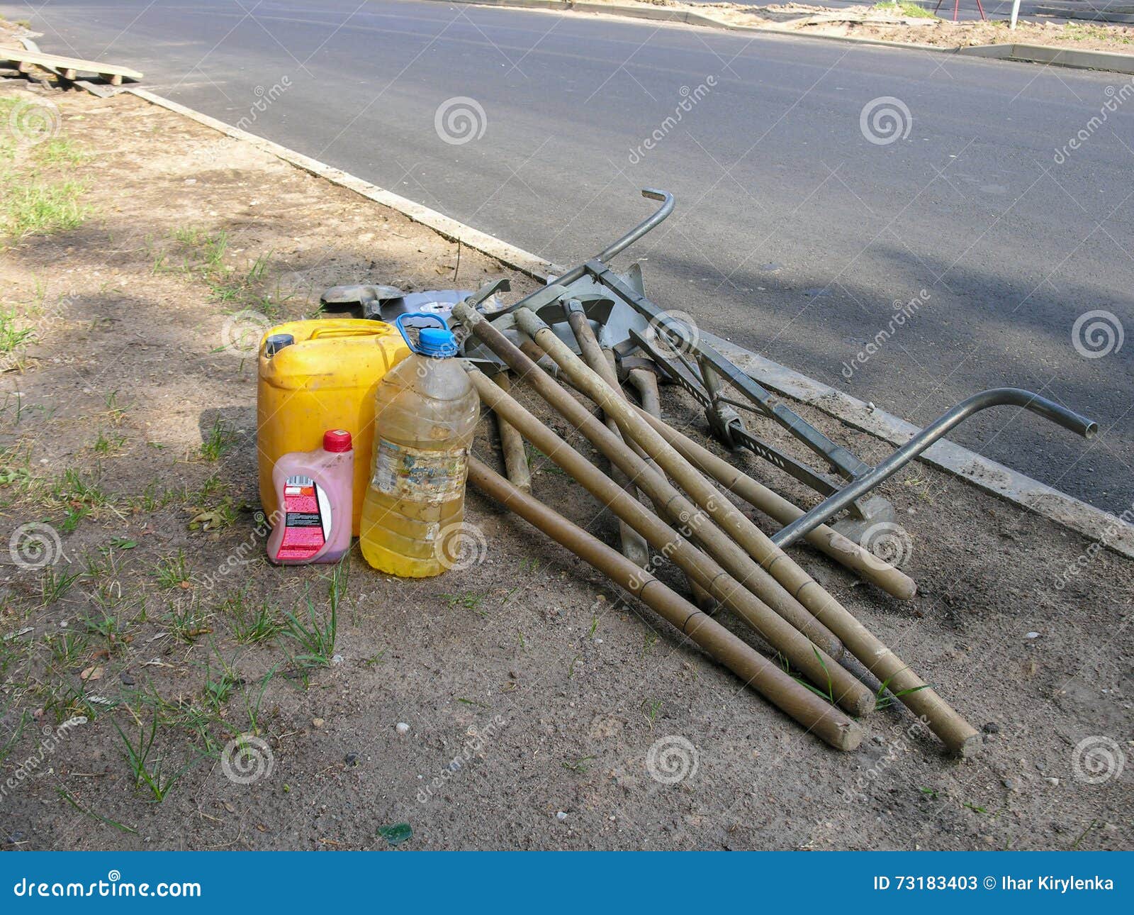 Tools for repair of roads stock image. Image of work - 73183403