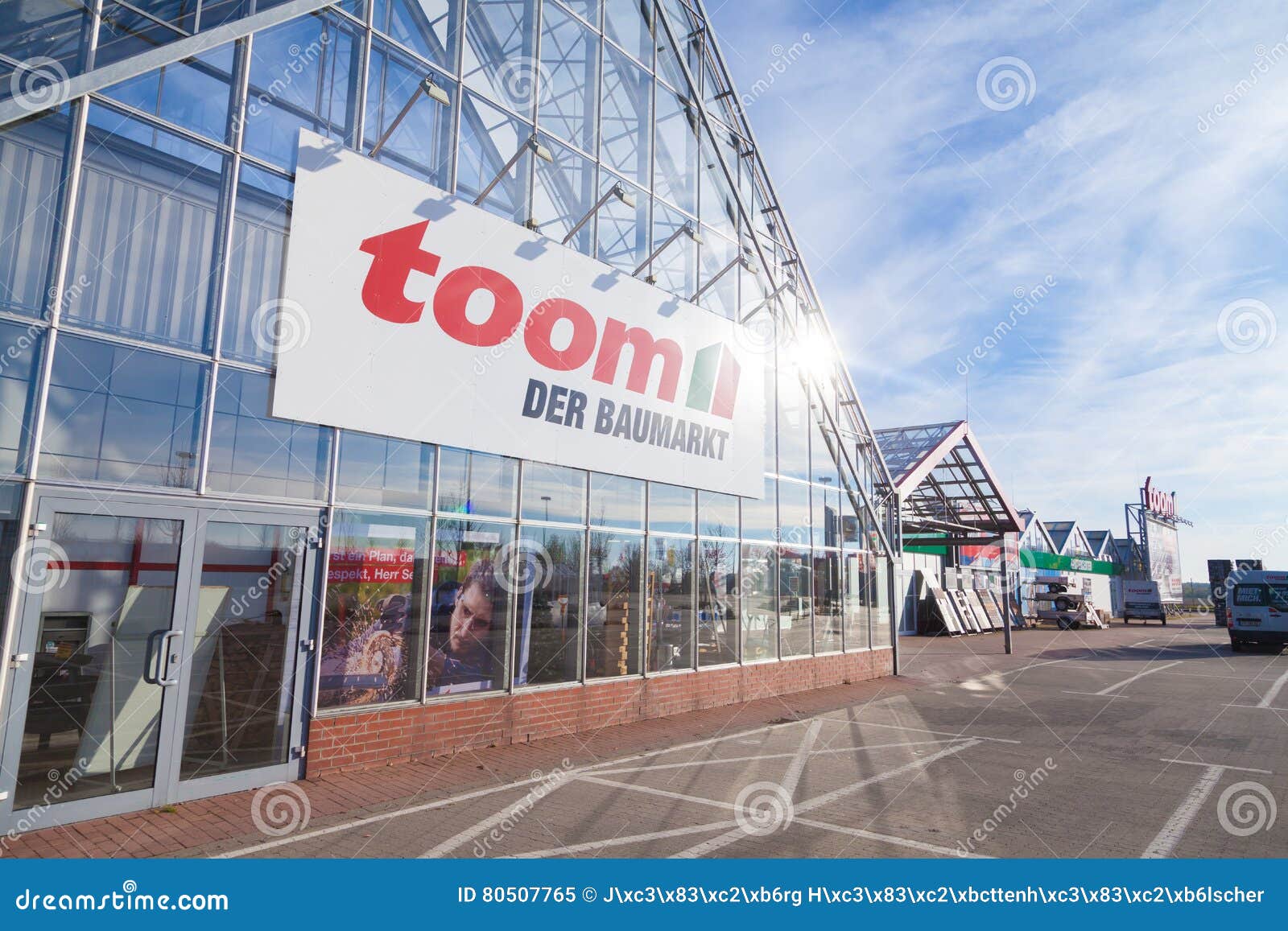 Toom-Baumarkt redaktionelles bild. Bild von bekanntmachen - 80507765