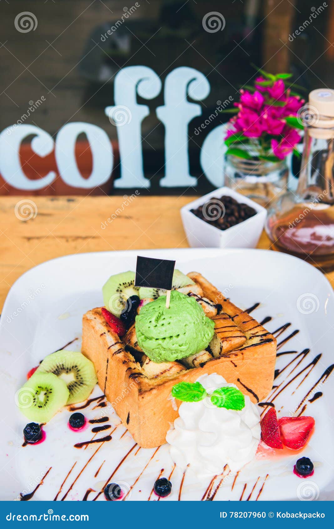 Toost stock foto. Image of zoet, honing, fotografie, smakelijk - 78207960