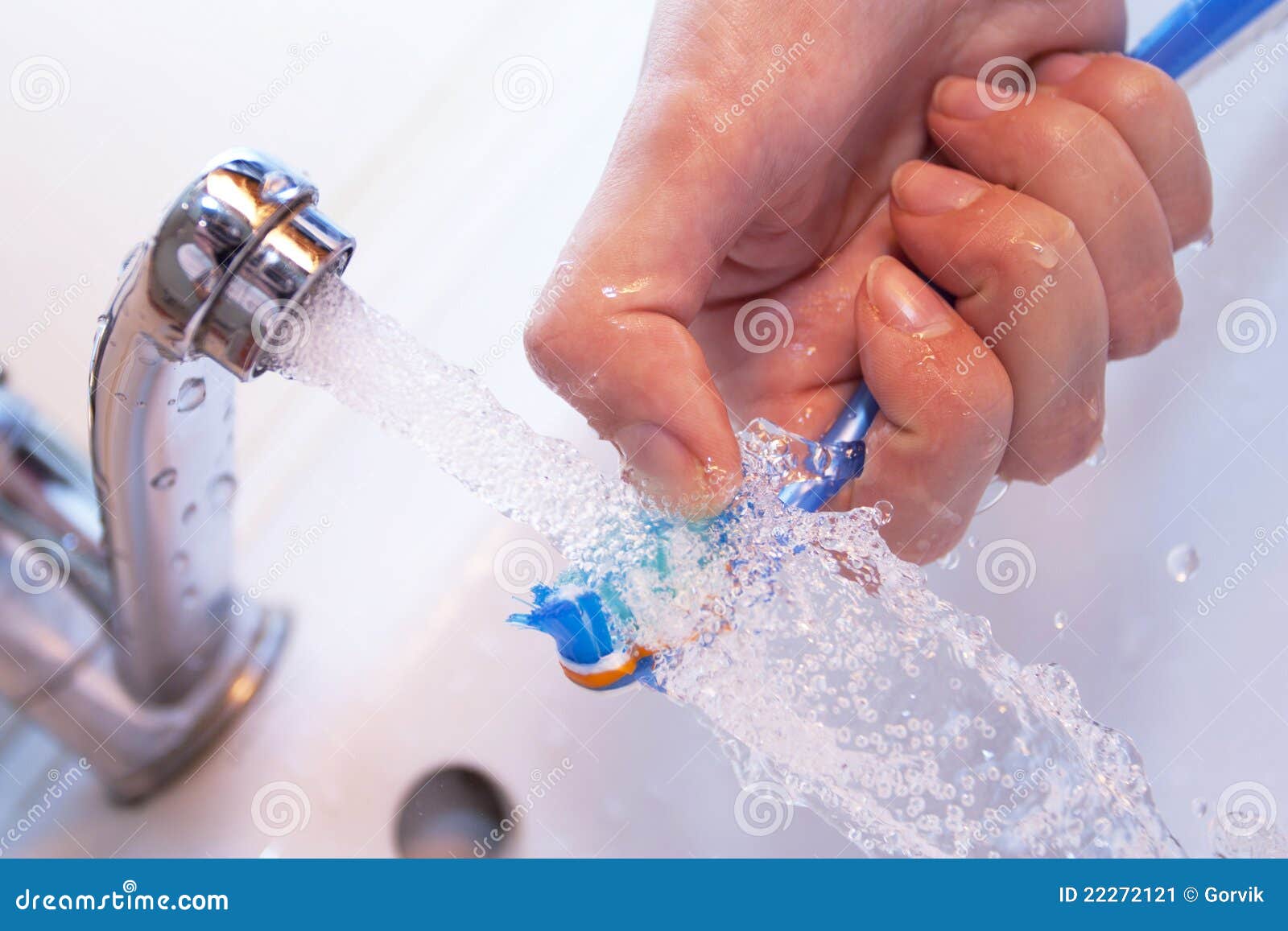 Tooth-brush washing stock image. Image of comfort, crane - 22272121