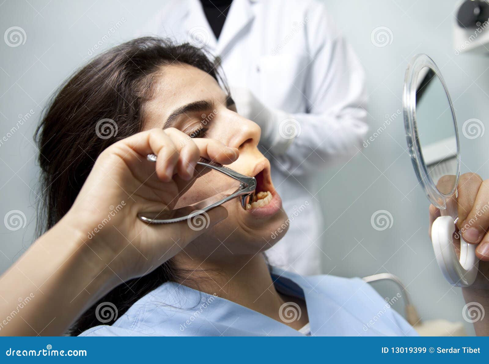 Tooth extracting stock image. Image of medicine, paste - 13019399