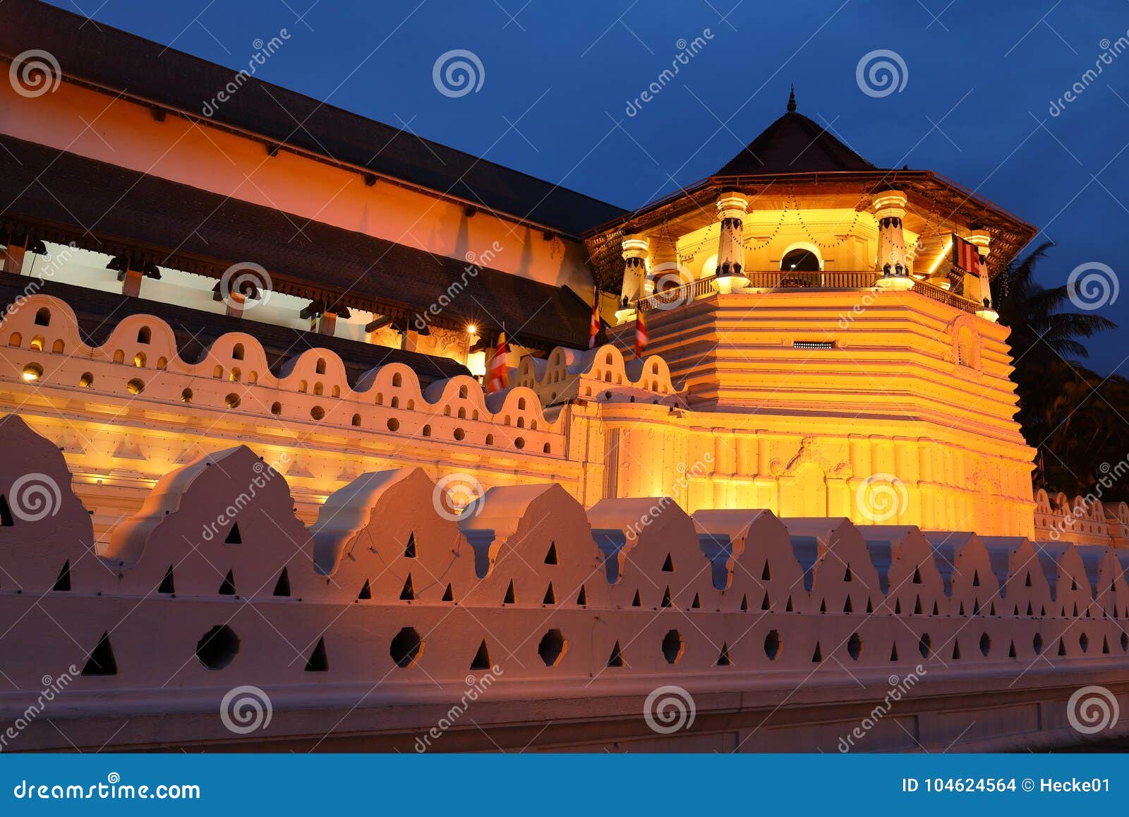 Tooth Temple of Kandy in Sri Lanka Stock Photo - Image of tooth ...