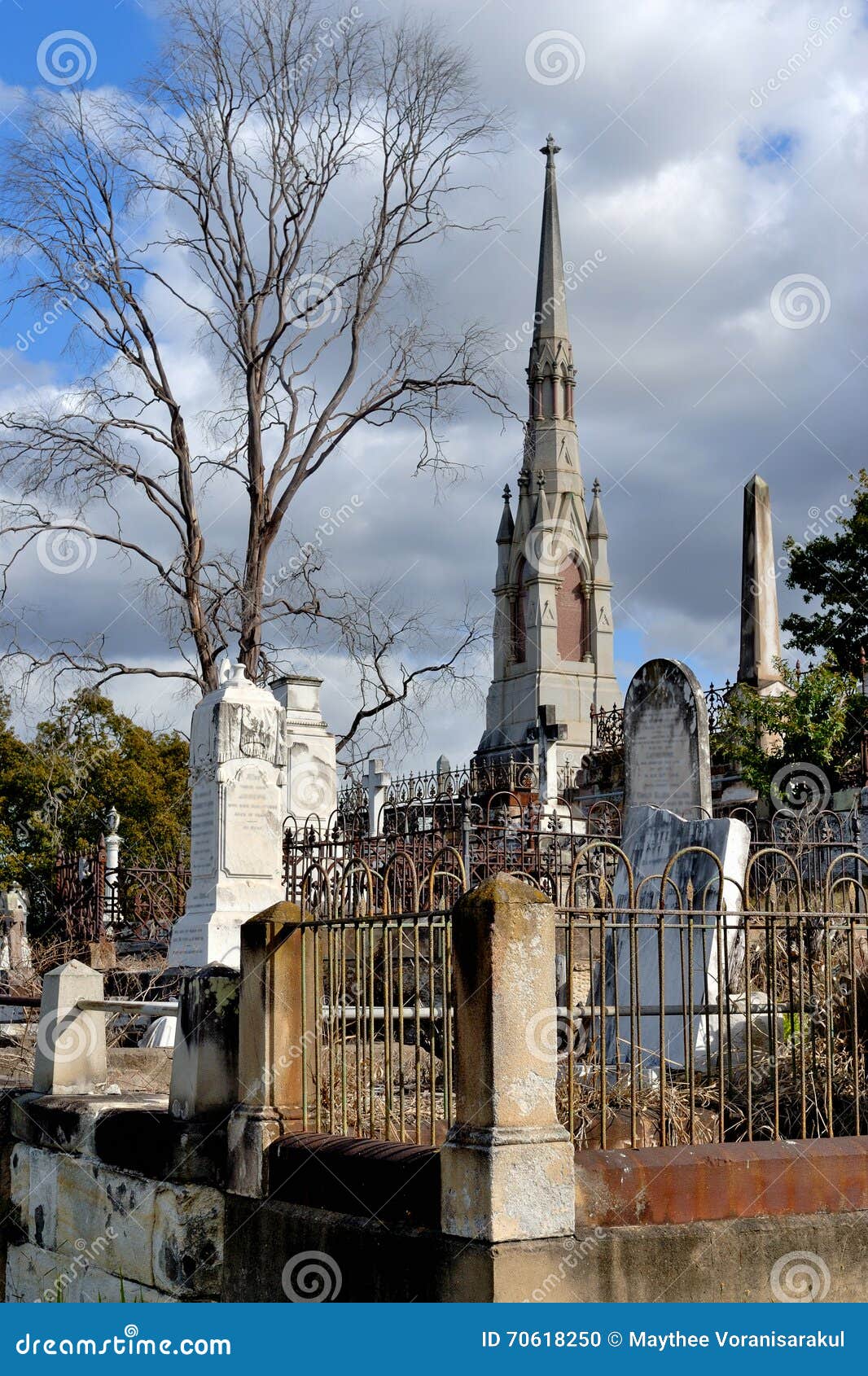 Toowong Cemetery Royalty-Free Stock Image | CartoonDealer.com #70658512