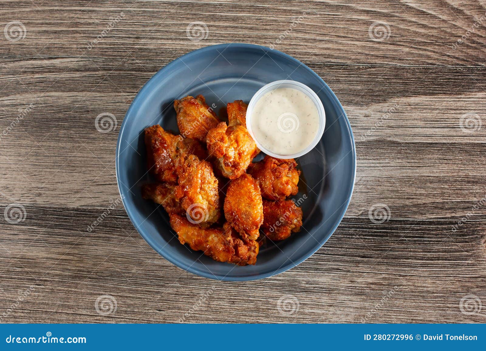Top Down Plate of Buffalo Wings Stock Photo - Image of flat, home ...