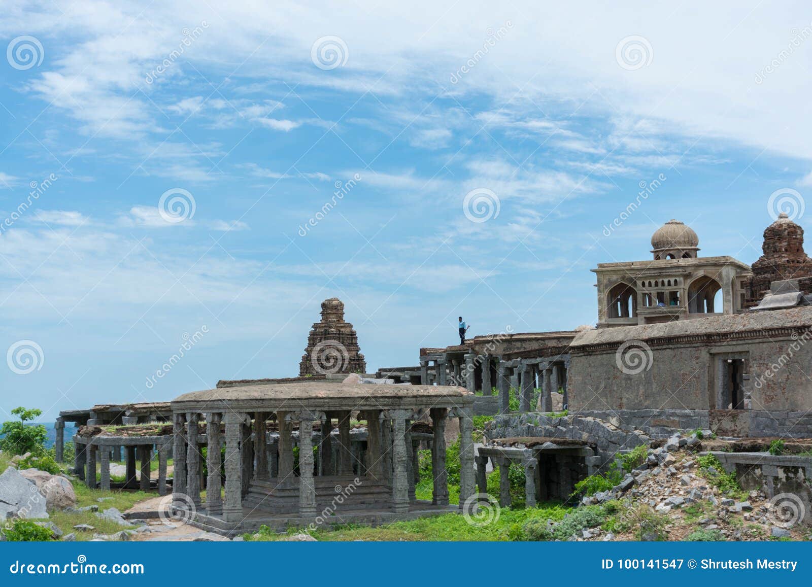 Gingee Fort editorial photography. Image of gingee, chennai - 100141547