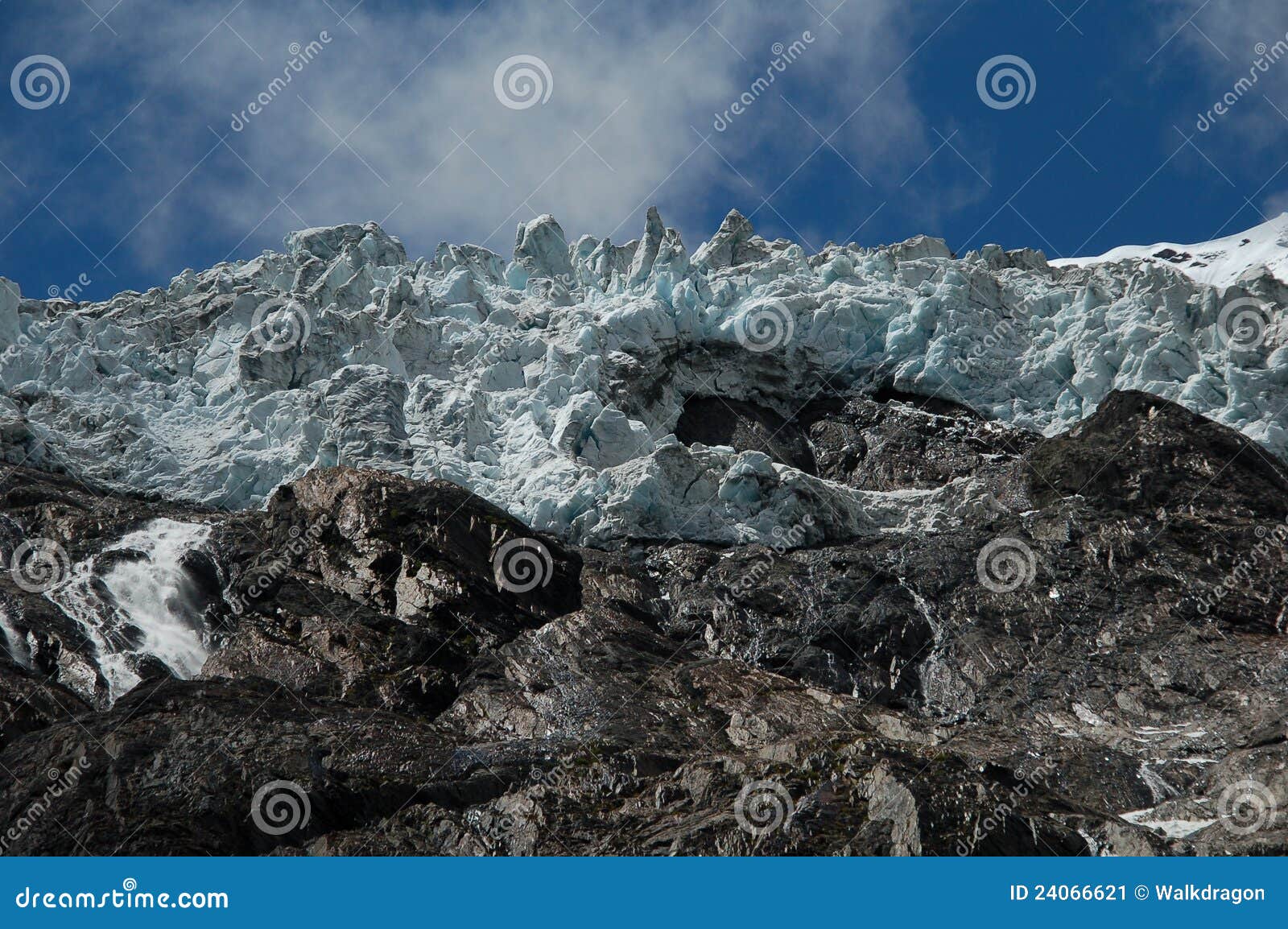 Top of the meri snowberg stock image. Image of grassland - 24066621