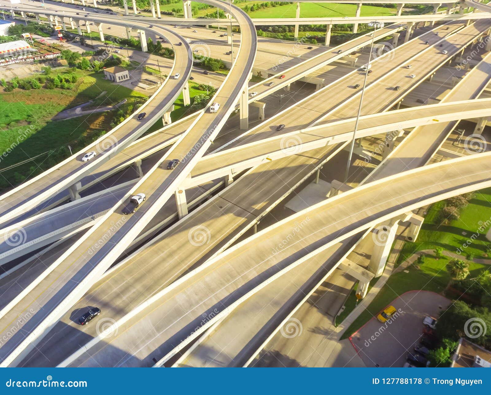 Top Ninety Degree View Stack Interchange Expressway in Houston, Stock ...