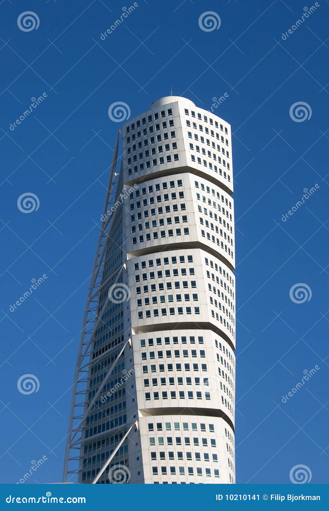 The top of Turning Torso editorial photo. Image of malmo - 10210141