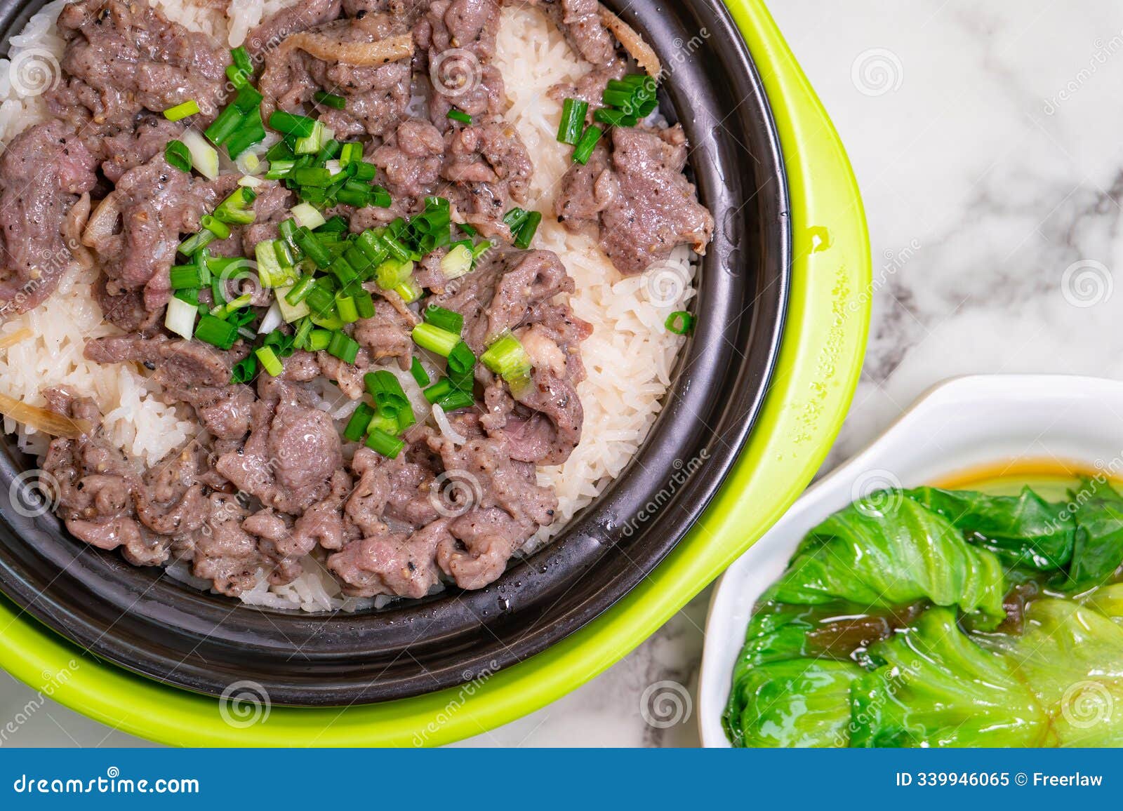 Top View Clay Pot Rice with Beef and Lettuce at Horizontal Composition ...