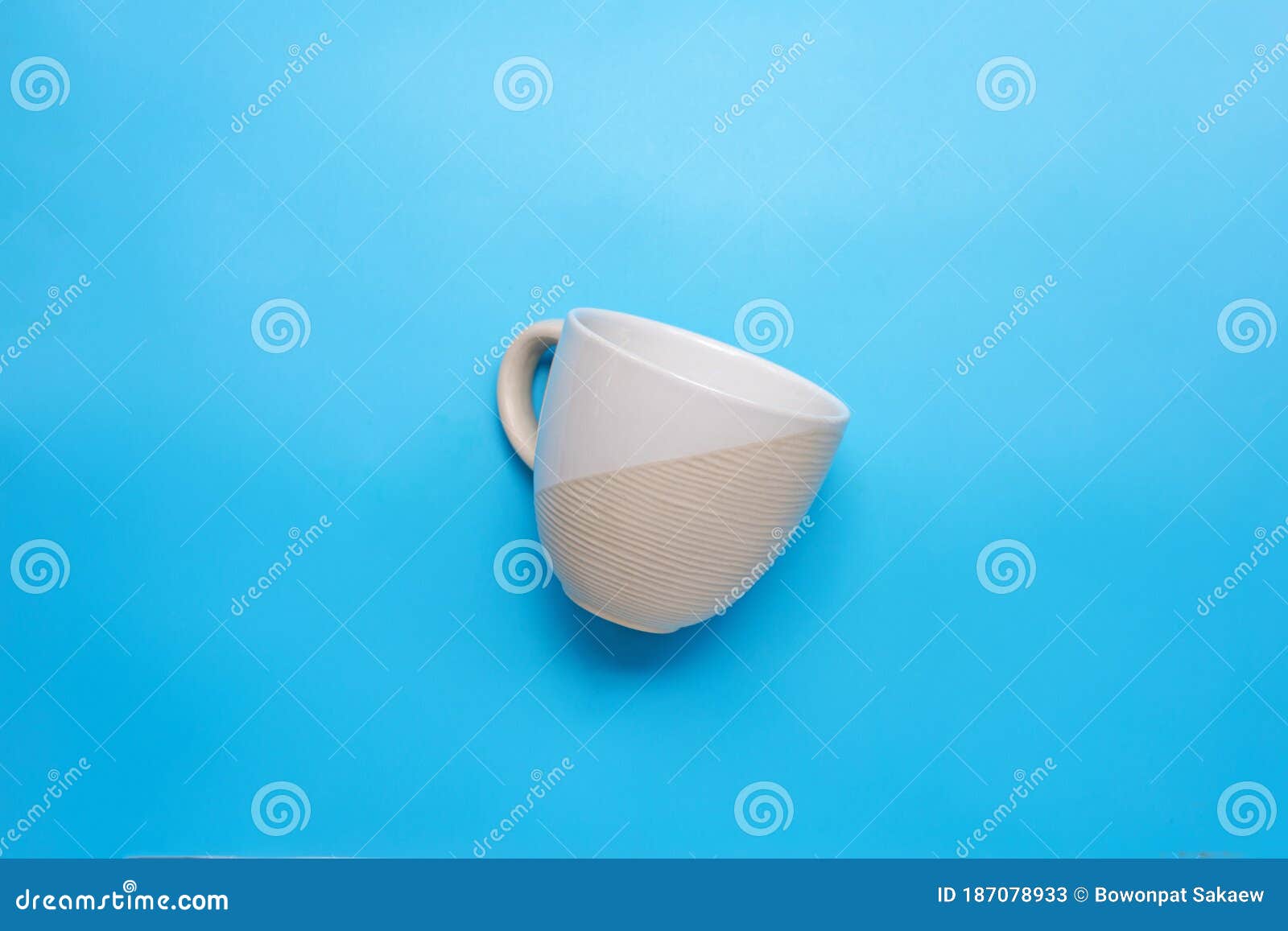 Top View of Cup on Blue Background Stock Image - Image of drink, bubble ...