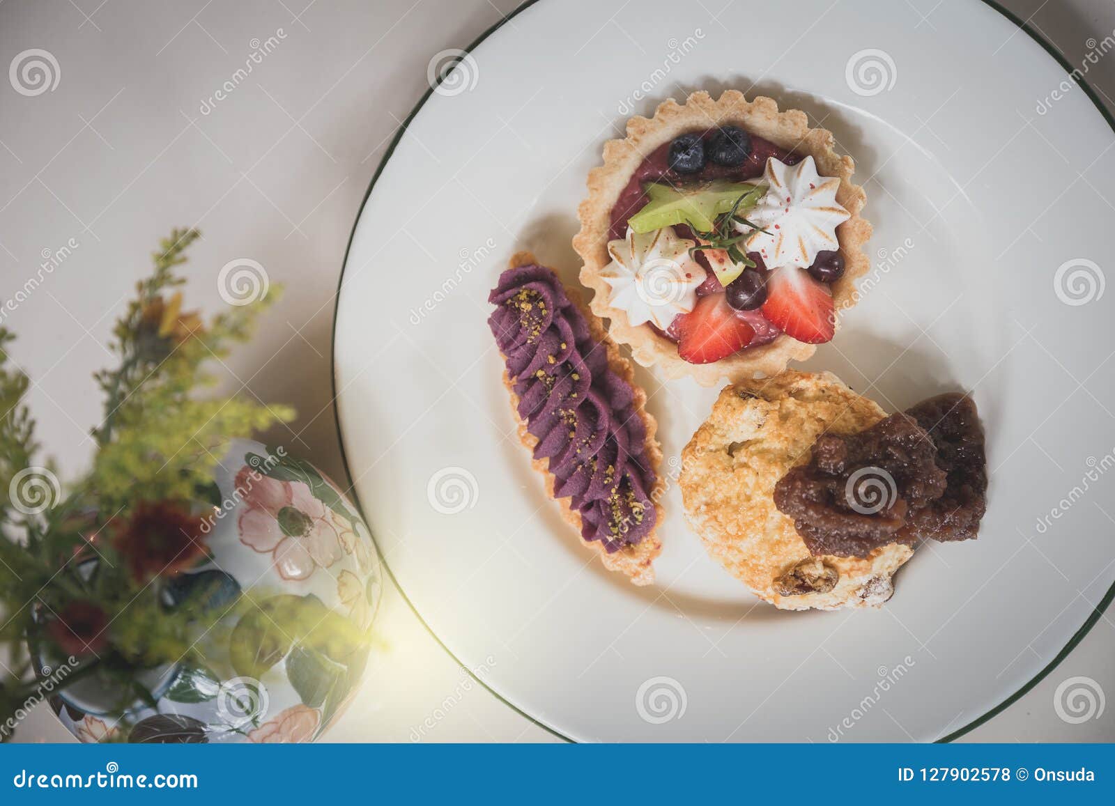 Top view dessert stock photo. Image of strawberry, plate - 127902578
