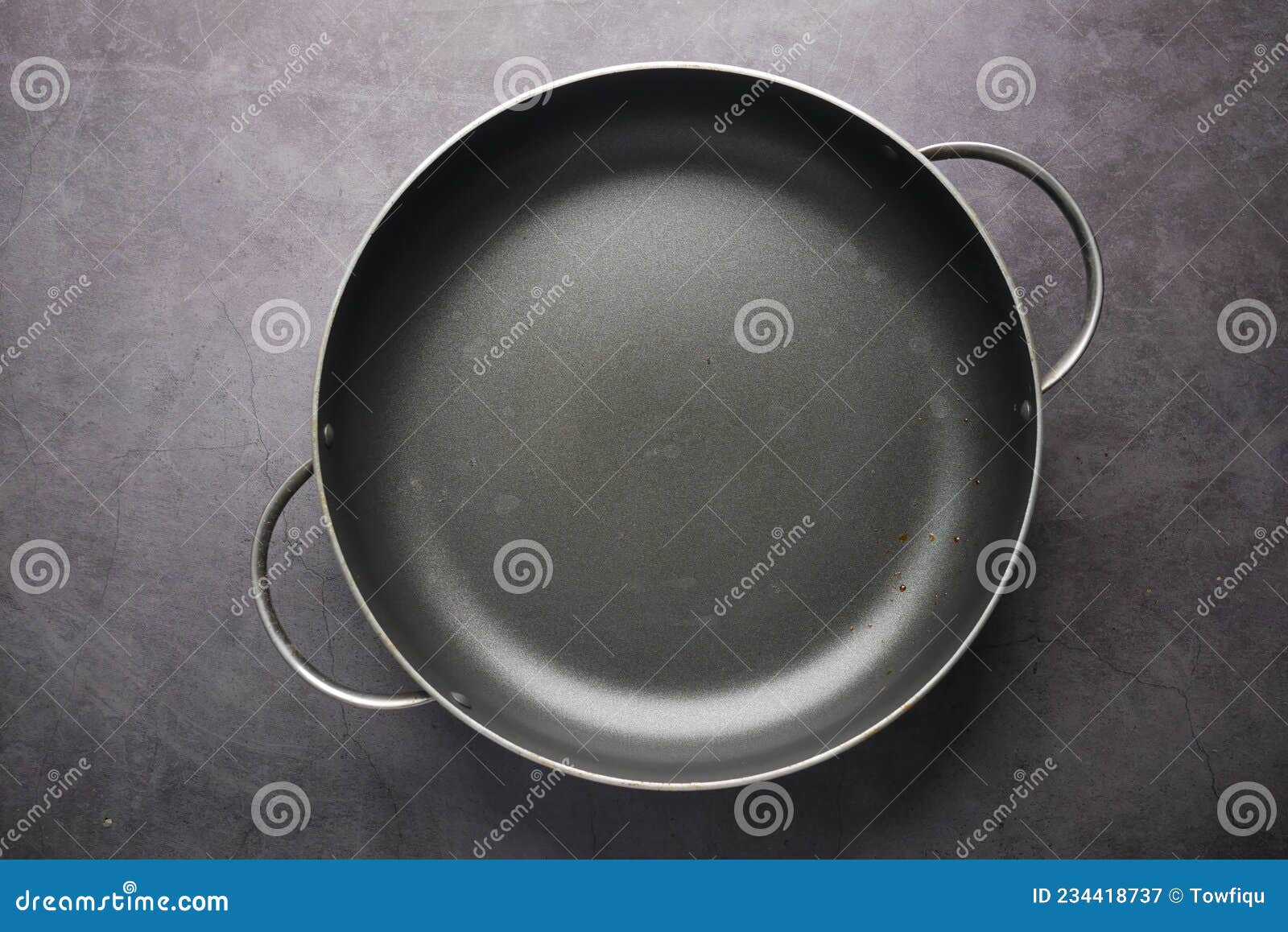 Top View of Empty Cooking Pan on Table Stock Image - Image of black ...