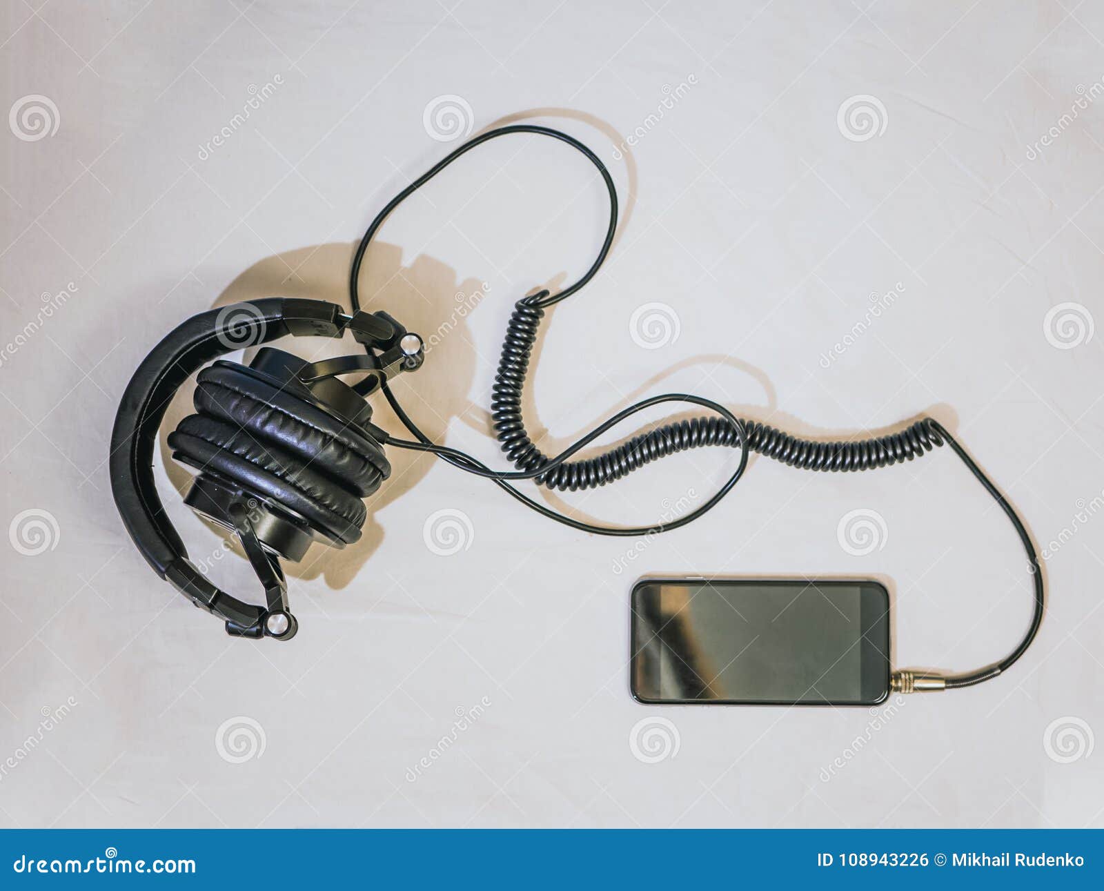 Top View of Headphones Connected To the Mp3 Player Stock Photo - Image ...