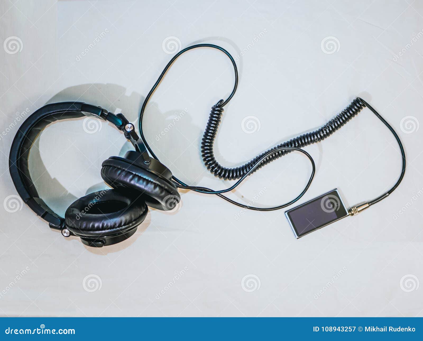 Top View of Headphones Connected To the Mp3 Player Stock Image - Image ...