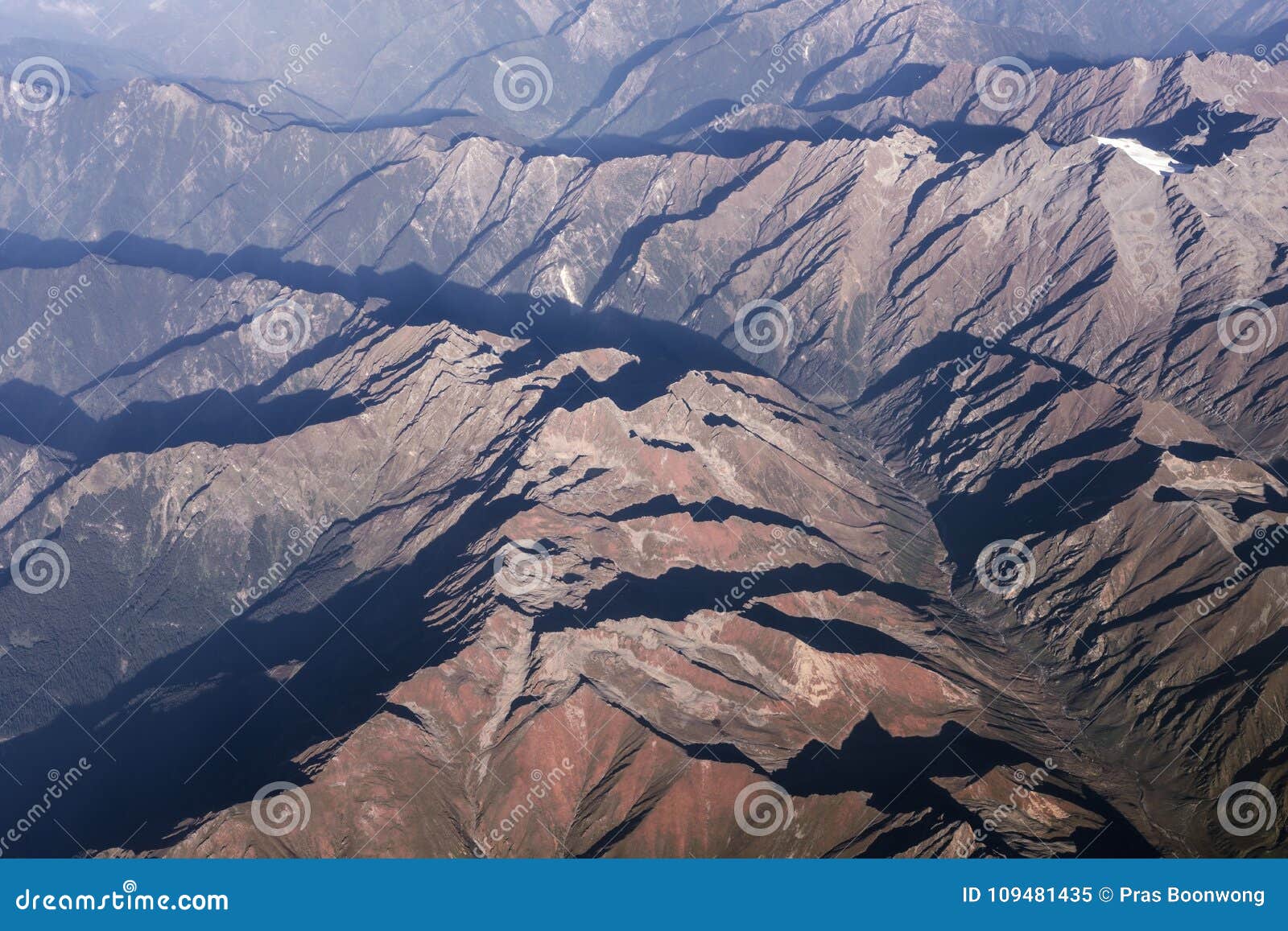 Top View of the Himalaya Mountain Stock Image - Image of peak, himalaya ...