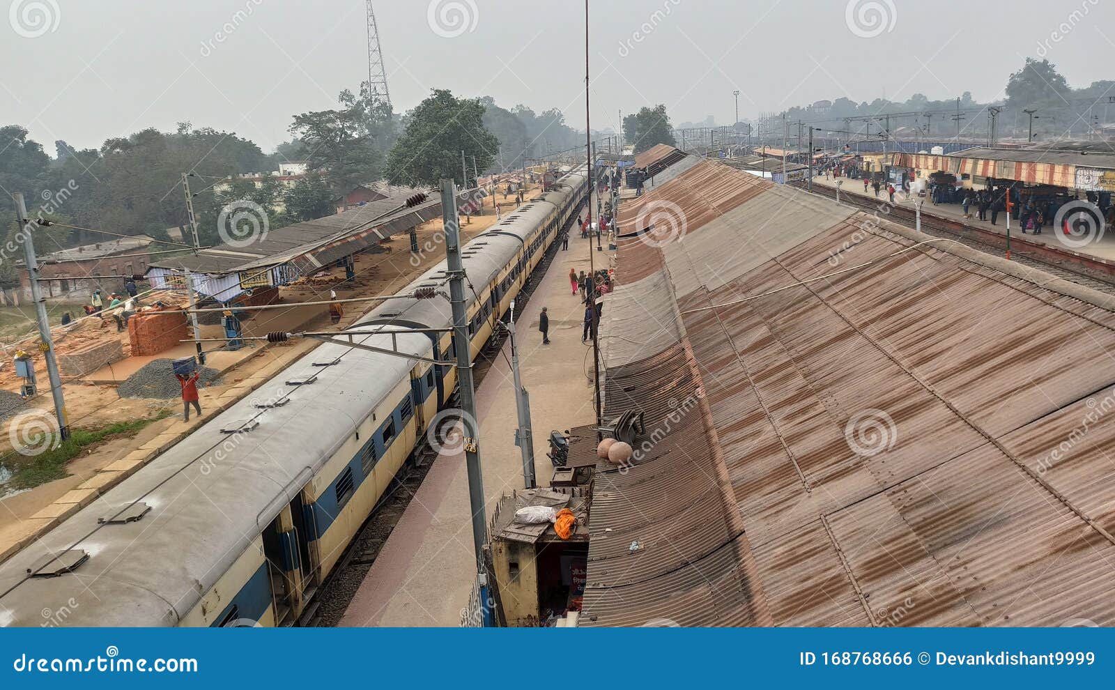 Top View of Indian Train on Platform Editorial Photo - Image of night ...