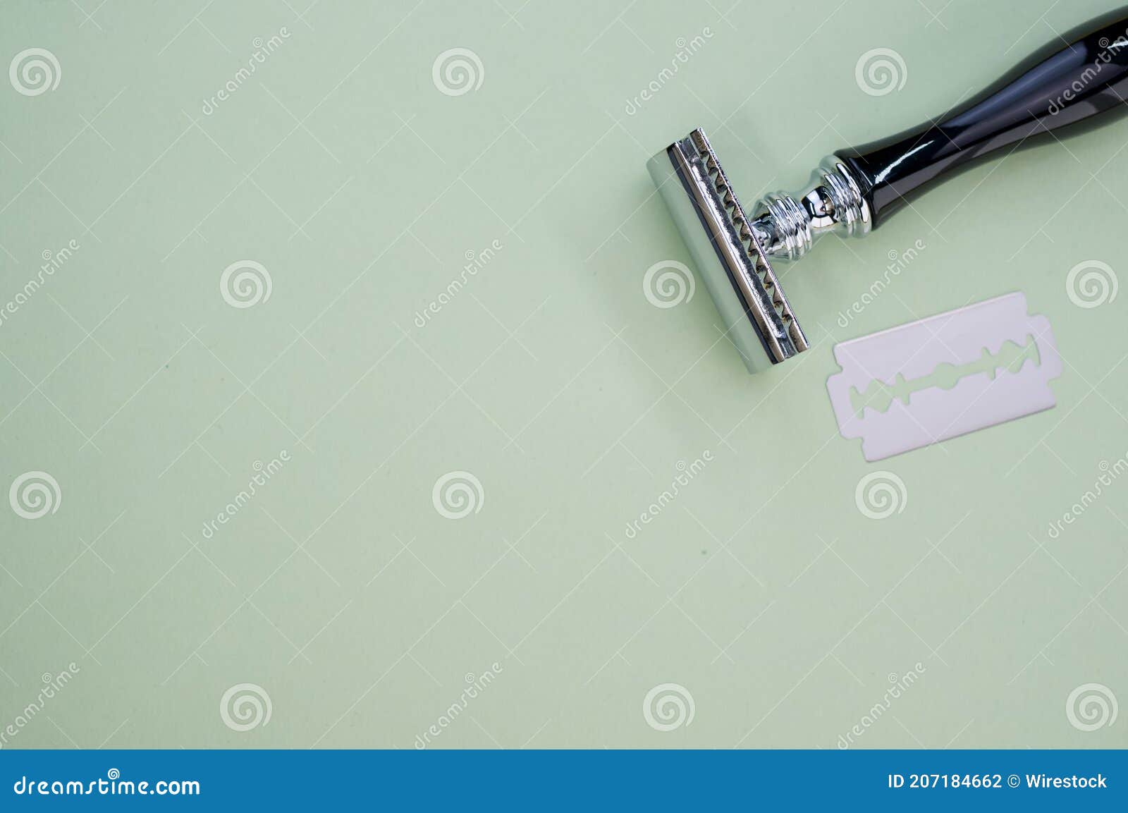 Top View of Mechanical Razor and Blade Isolated on Light Green ...