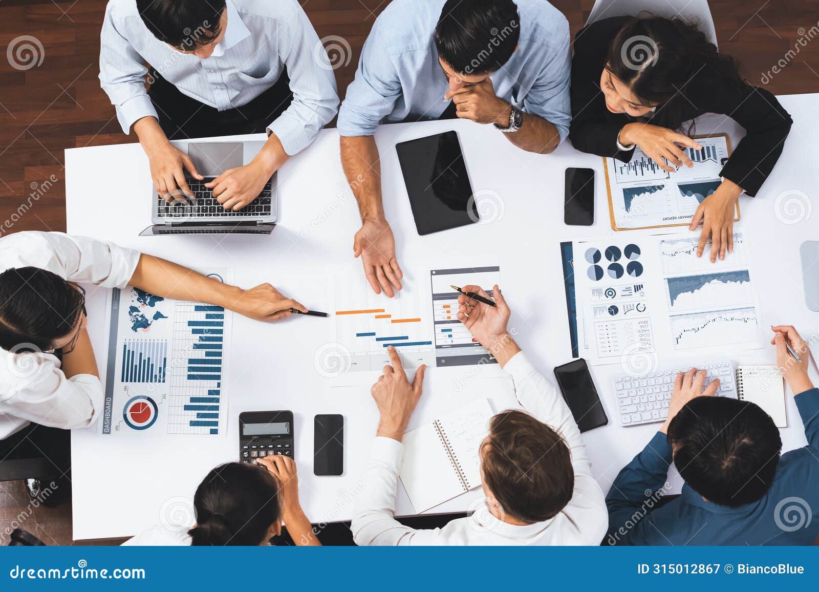 Top View Project Manager Communicate and Collaborate with Team. Prudent ...