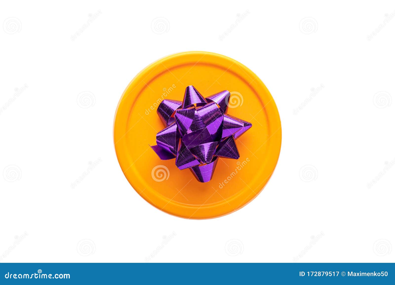 Top View Round Lid with Gift Bow Isolated on White Background Stock ...