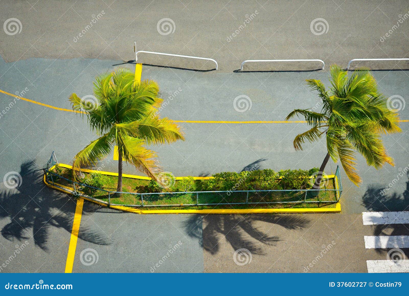 Top view of a street stock image. Image of park, esplanade - 37602727