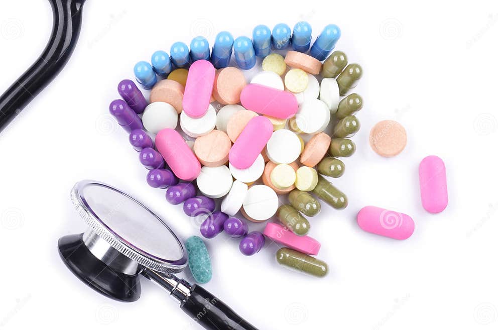 TOP VIEW of TRIANGLE SHAPED PILLS with STETHOSCOPE Stock Photo - Image ...