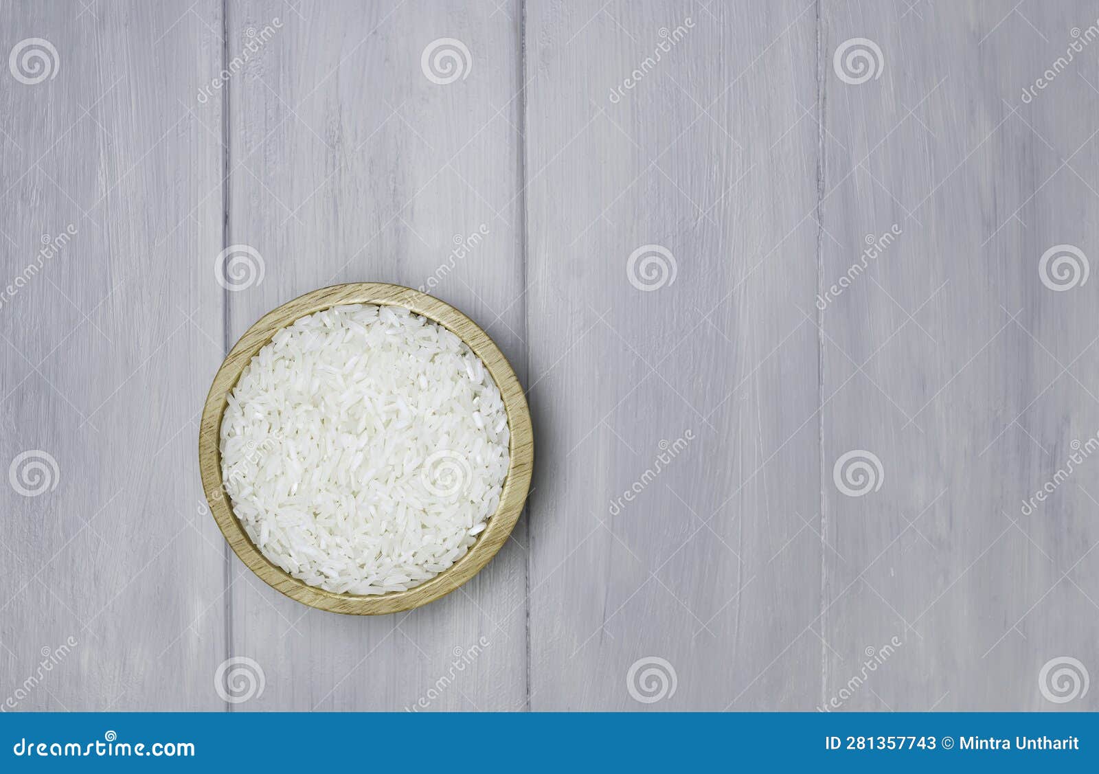 Top View Wooden Cup, Put Rice on a Wooden Plate Stock Image - Image of ...