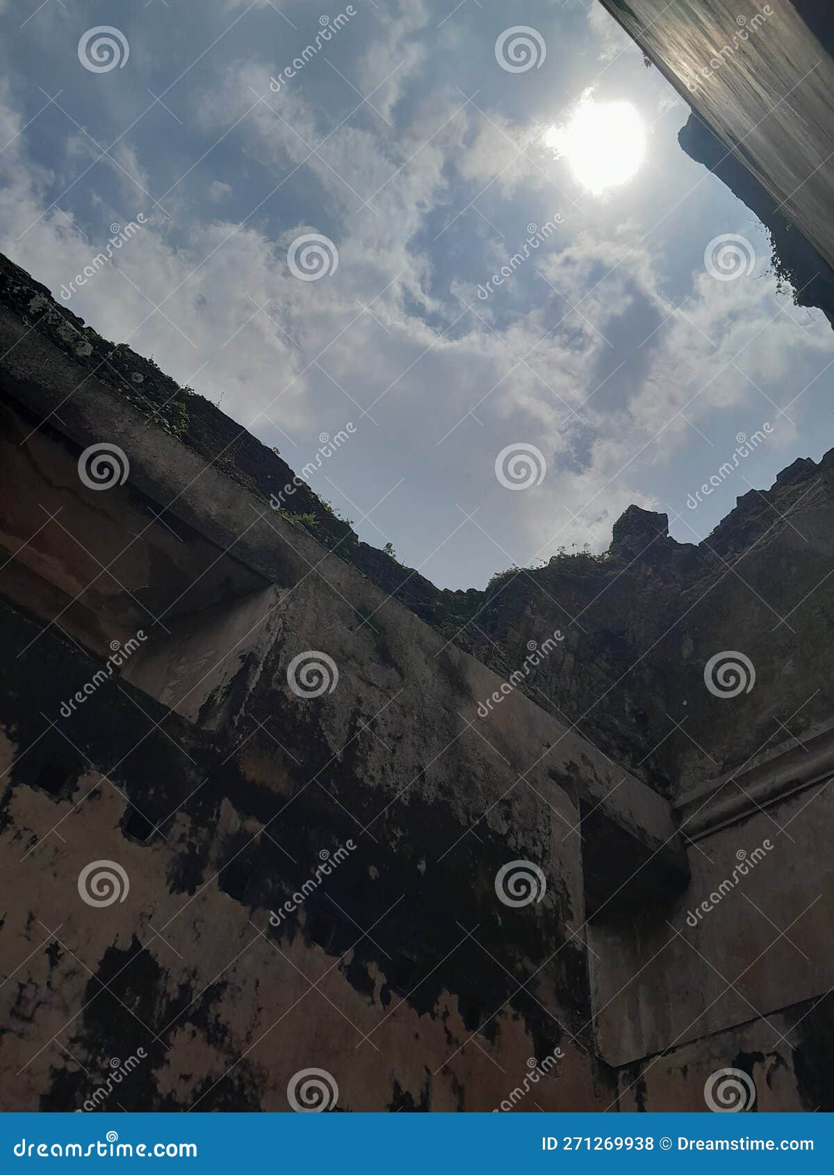Ruins At Pulo Cemeti, Taman Sari Water Castle - The Royal Garden Of ...