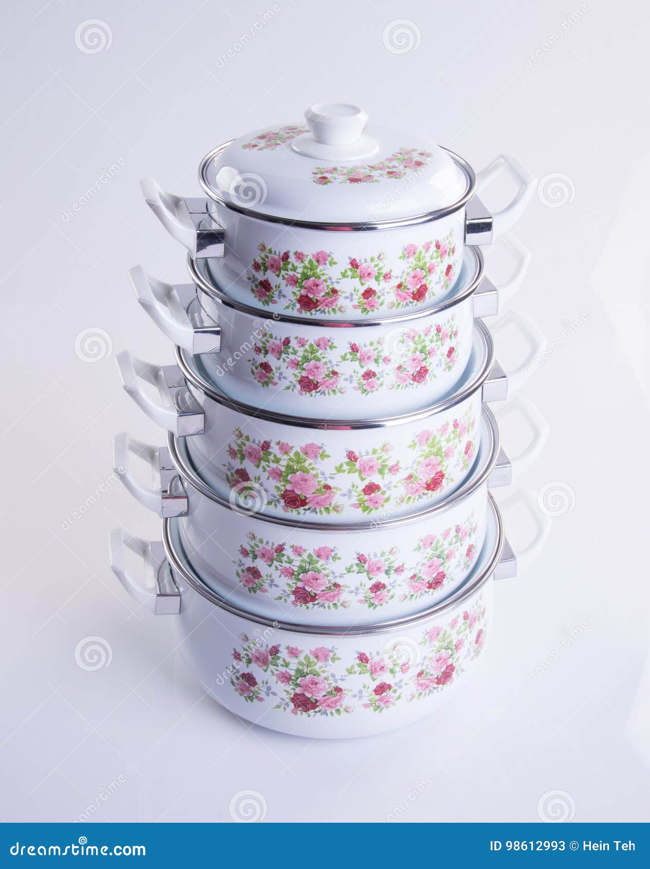 Topf Oder Edelstahl, Die Topf Auf Einem Hintergrund Kochen Stockbild ...