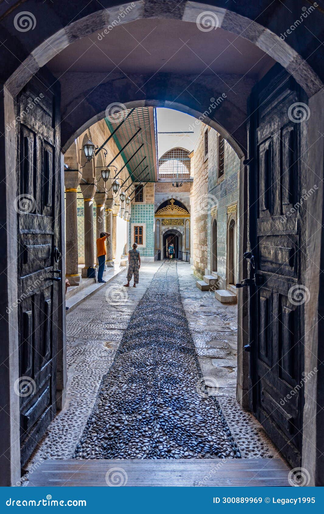 Topkapi Palace Courtyard in Istanbul, Turkey. Editorial Stock Image ...