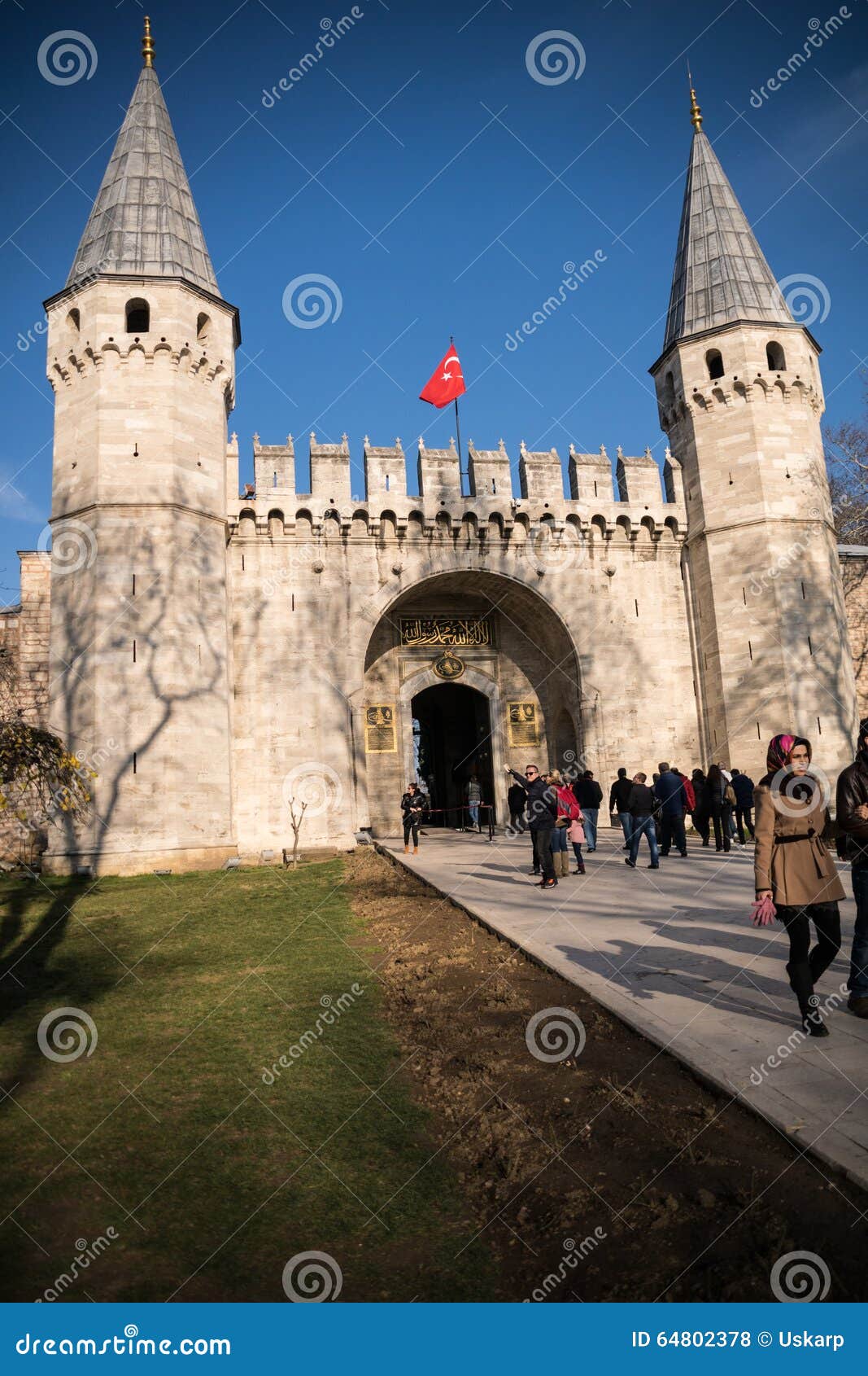 Topkapi Palace Entrance Gate, Istanbul Editorial Stock Photo - Image of ...