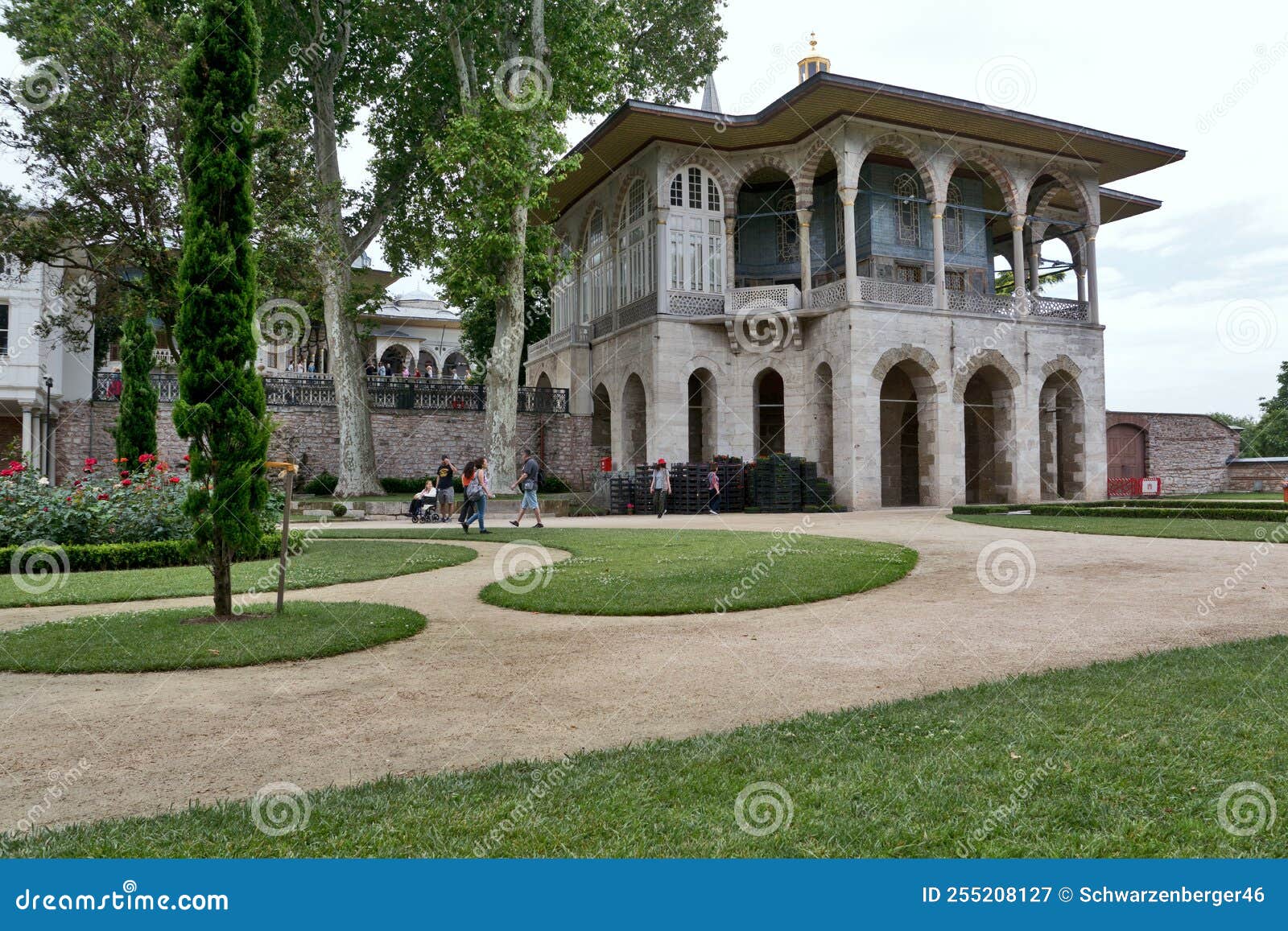 Topkapi Palace: Fourth Courtyard Editorial Photography - Image of ...