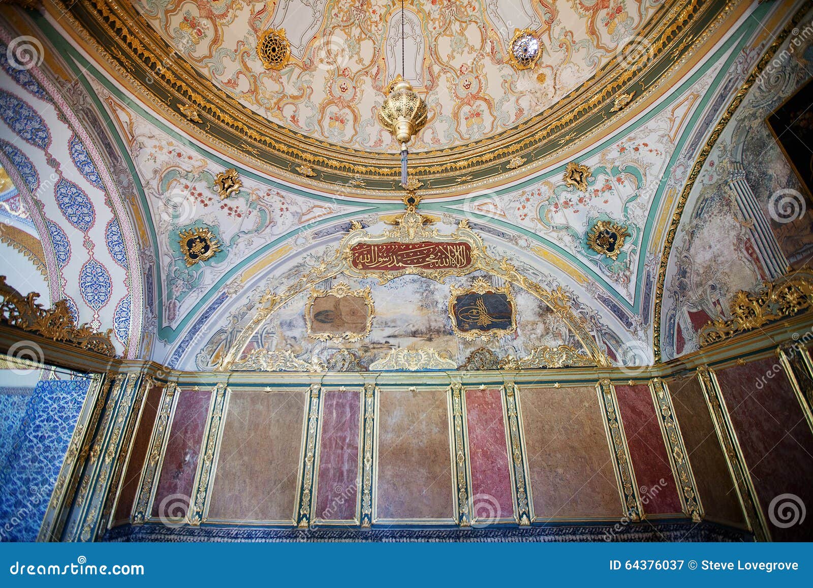 Topkapi Palace Istanbul editorial photography. Image of landmark - 64376037