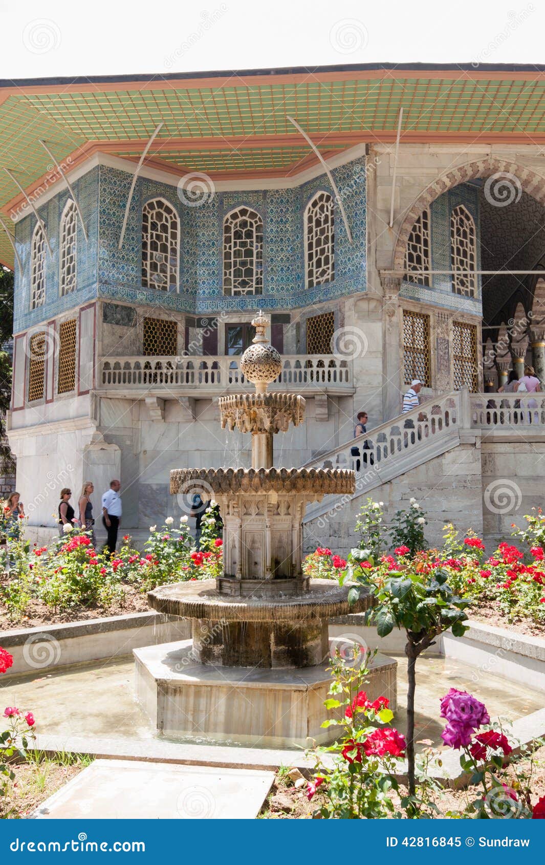 Topkapi Palace Museum editorial image. Image of architecture - 42816845