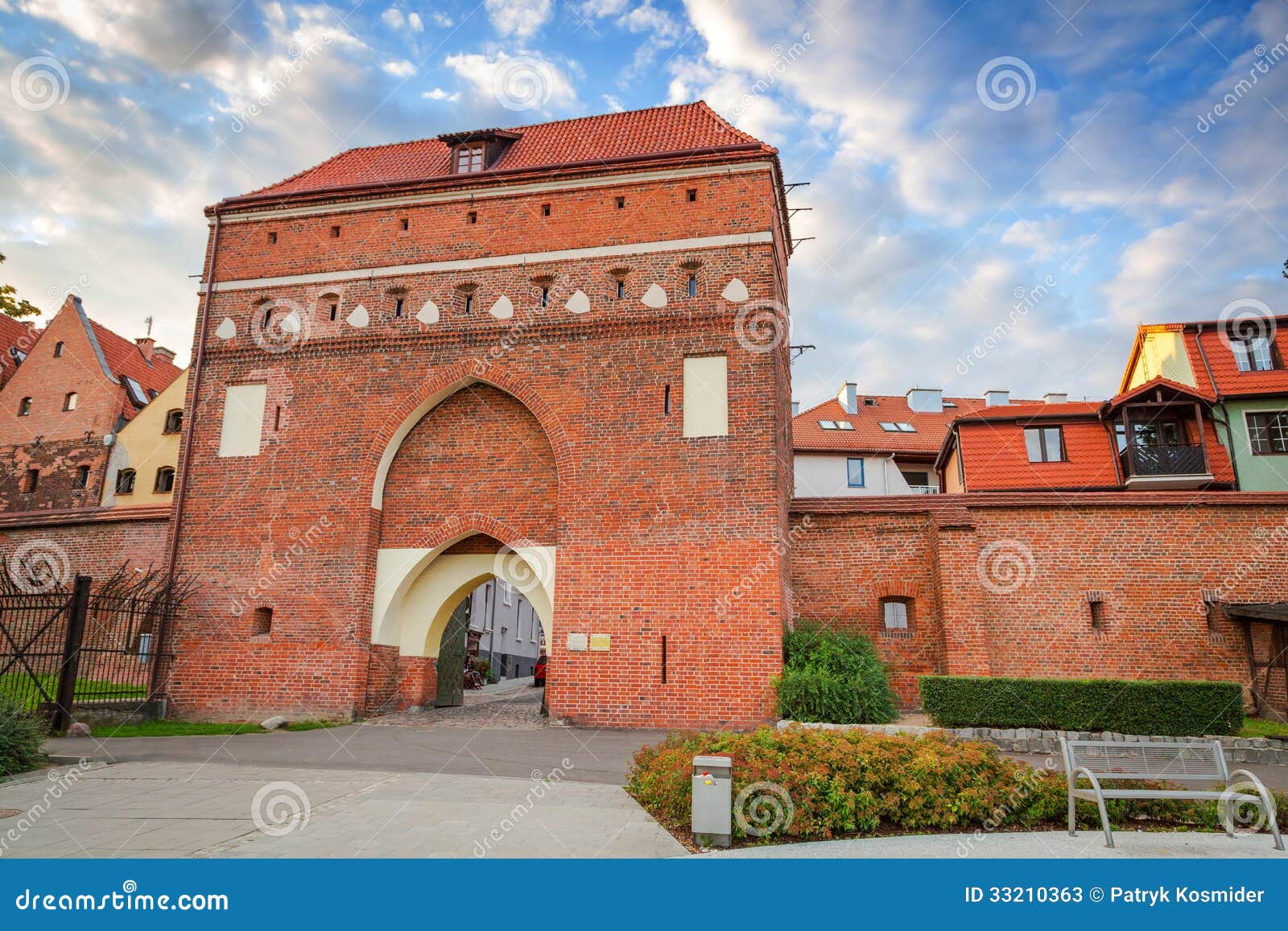 Tor Zur Alten Stadt Von Torun Stockbild - Bild von kopernikus, gebäude ...