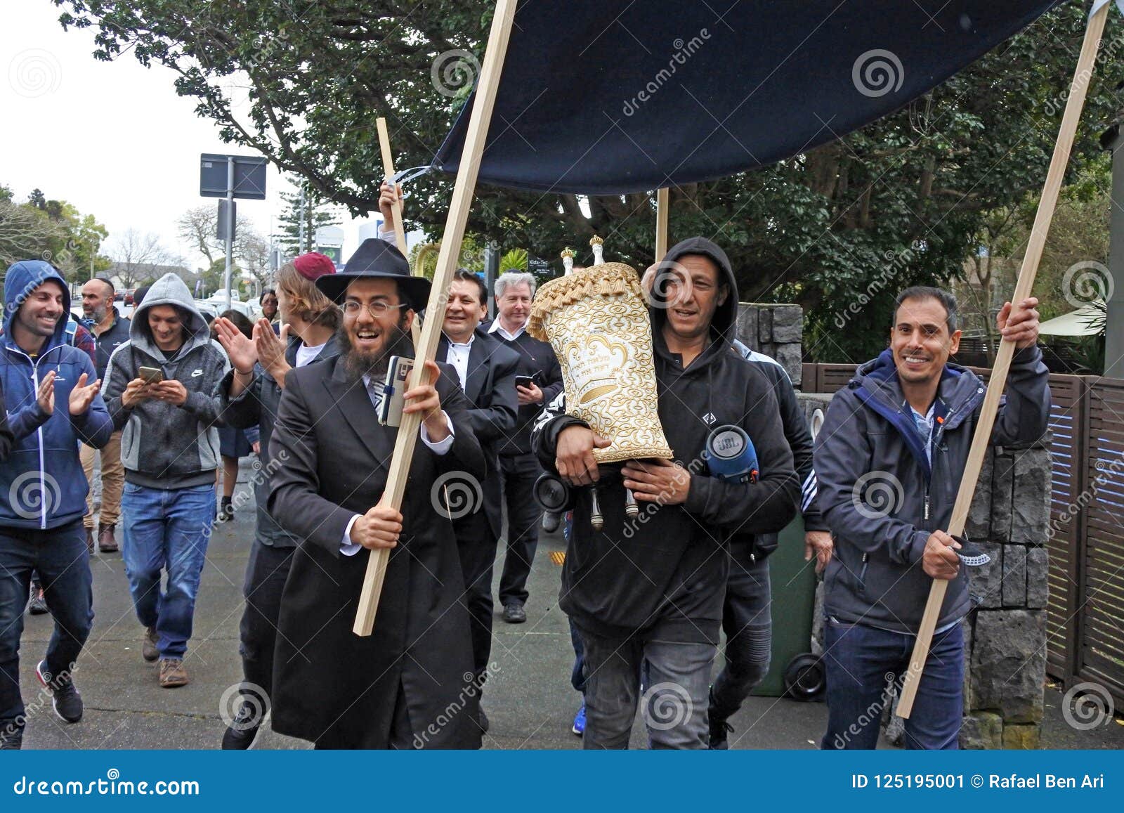 Inauguration of a New Torah Scroll Ceremony Editorial Photo - Image of ...