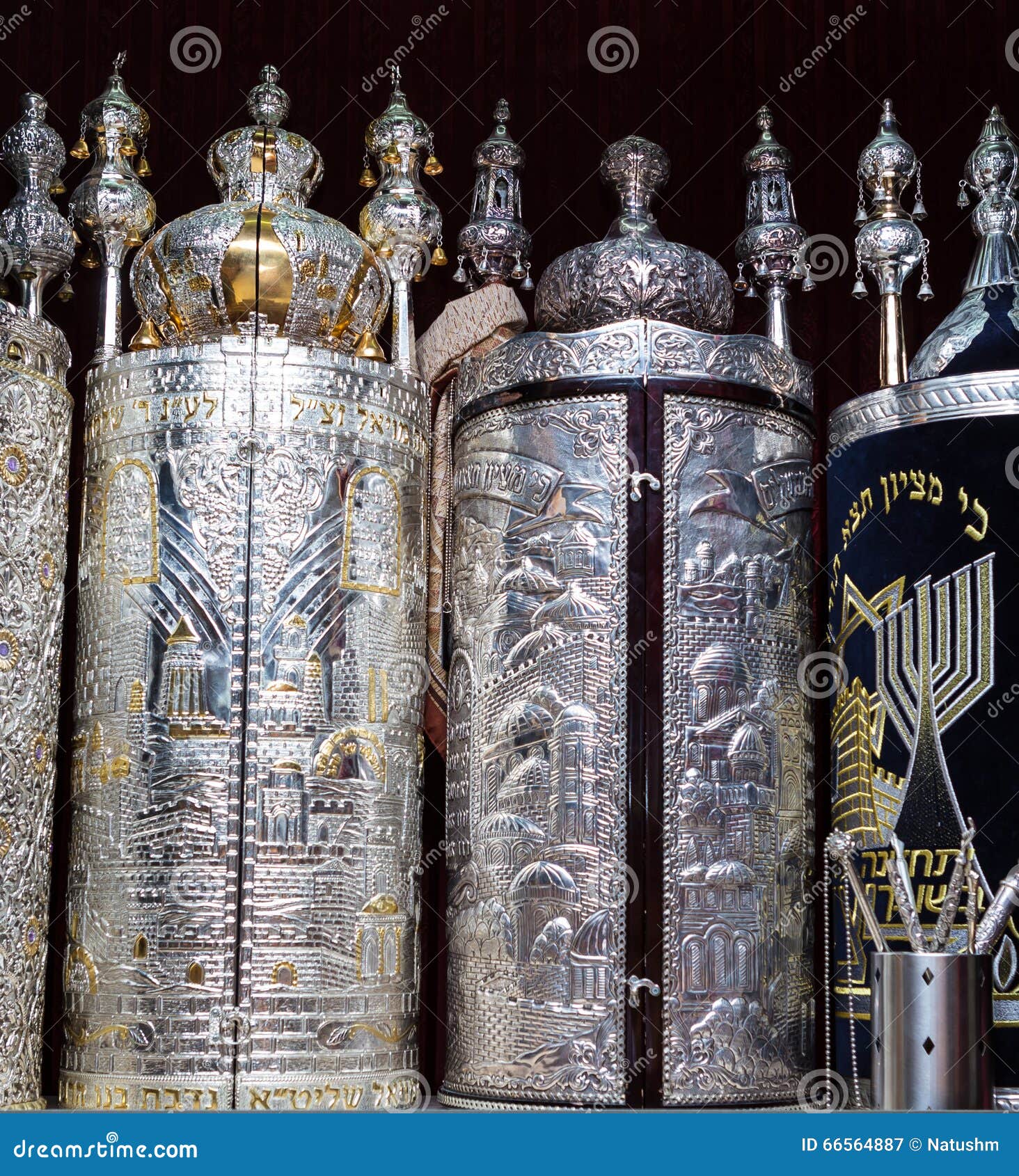 Torah Scrolls in the Synagogue Stock Image - Image of paamon, judaism ...