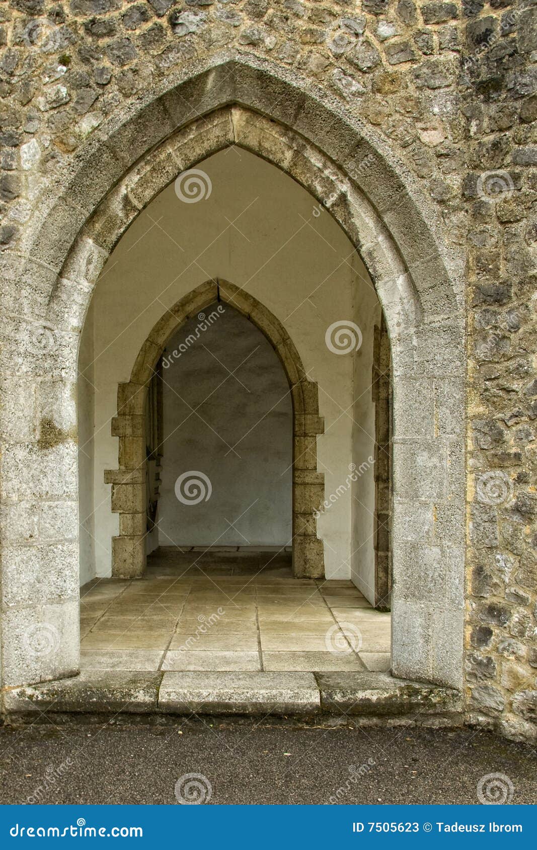 Torbogen stockbild. Bild von auslegung, gealtert, schön - 7505623