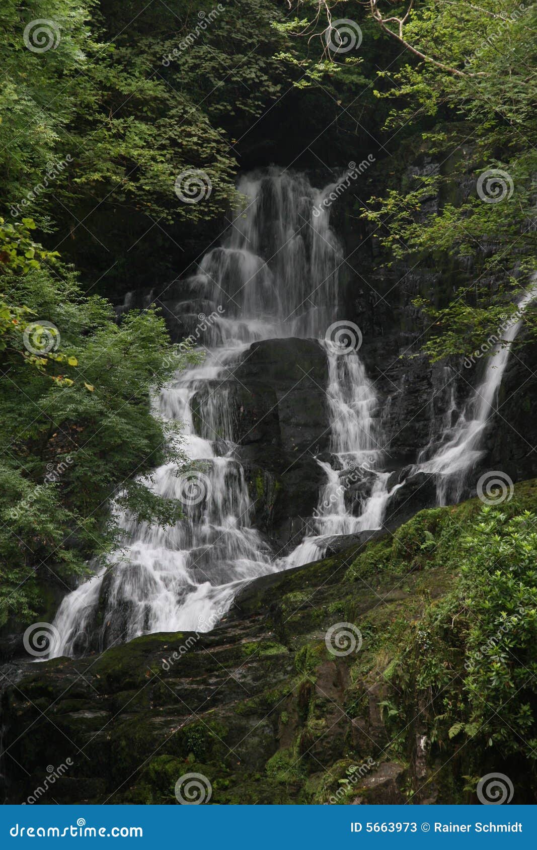 Torc waterfall stock image. Image of valley, rush, brook - 5663973