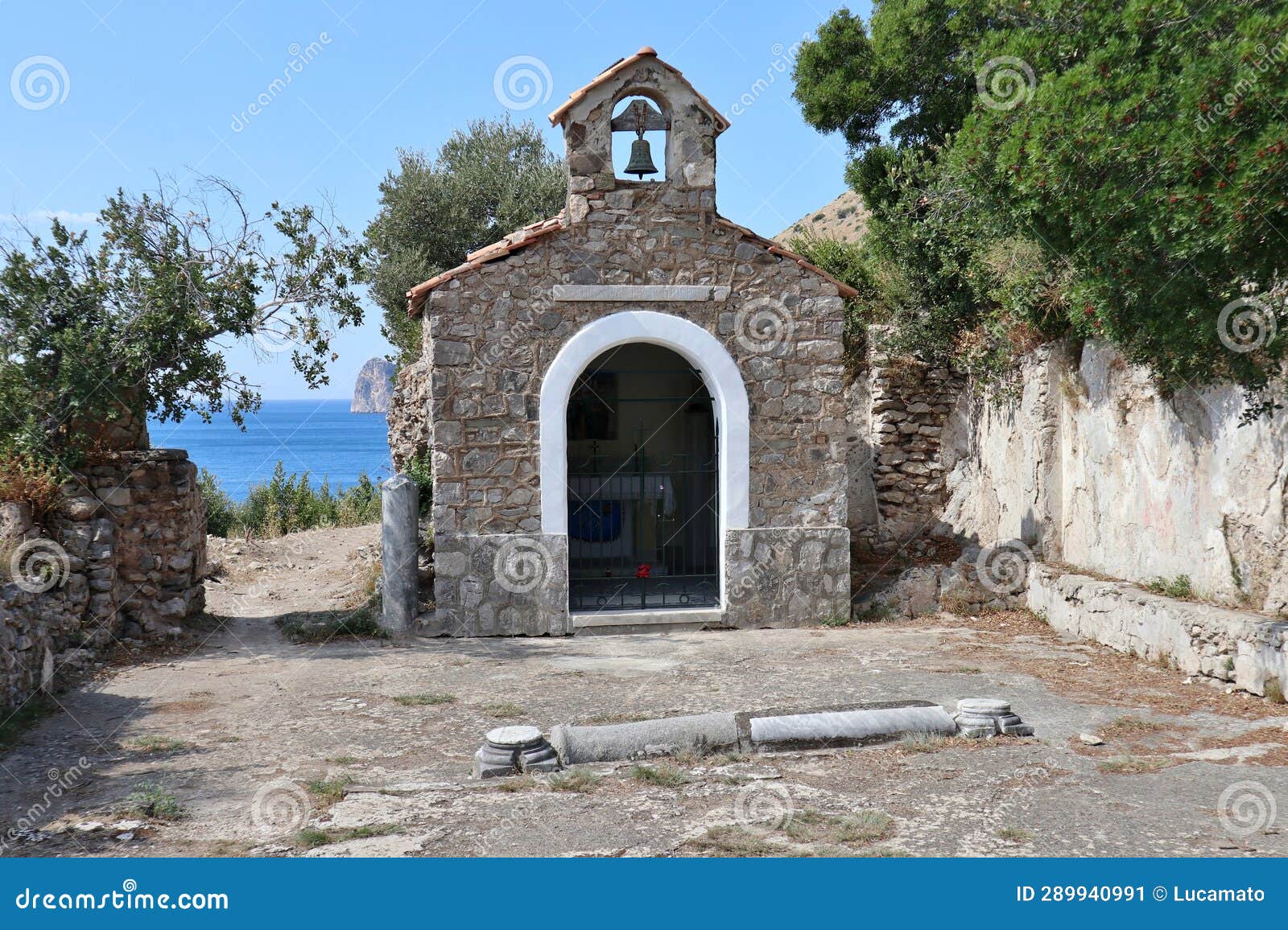Torca - Eremo Di San Pietro Presso Crapolla Stock Image - Image of ...