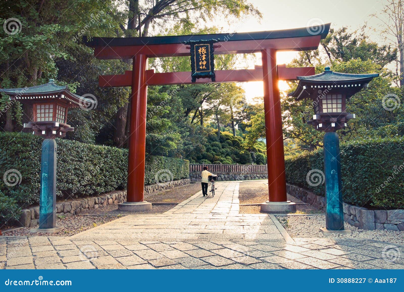Torii gate in Japan editorial photography. Image of church - 30888227