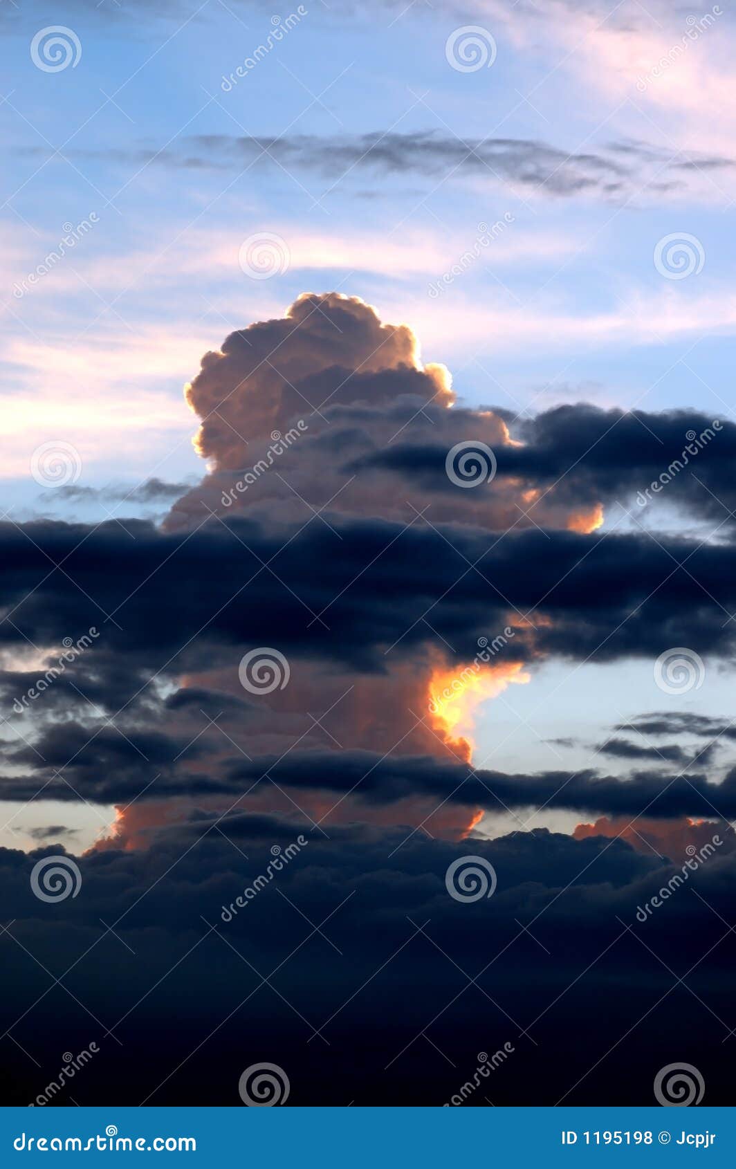 Tormenta Clouds7 foto de archivo. Imagen de horizonte - 1195198
