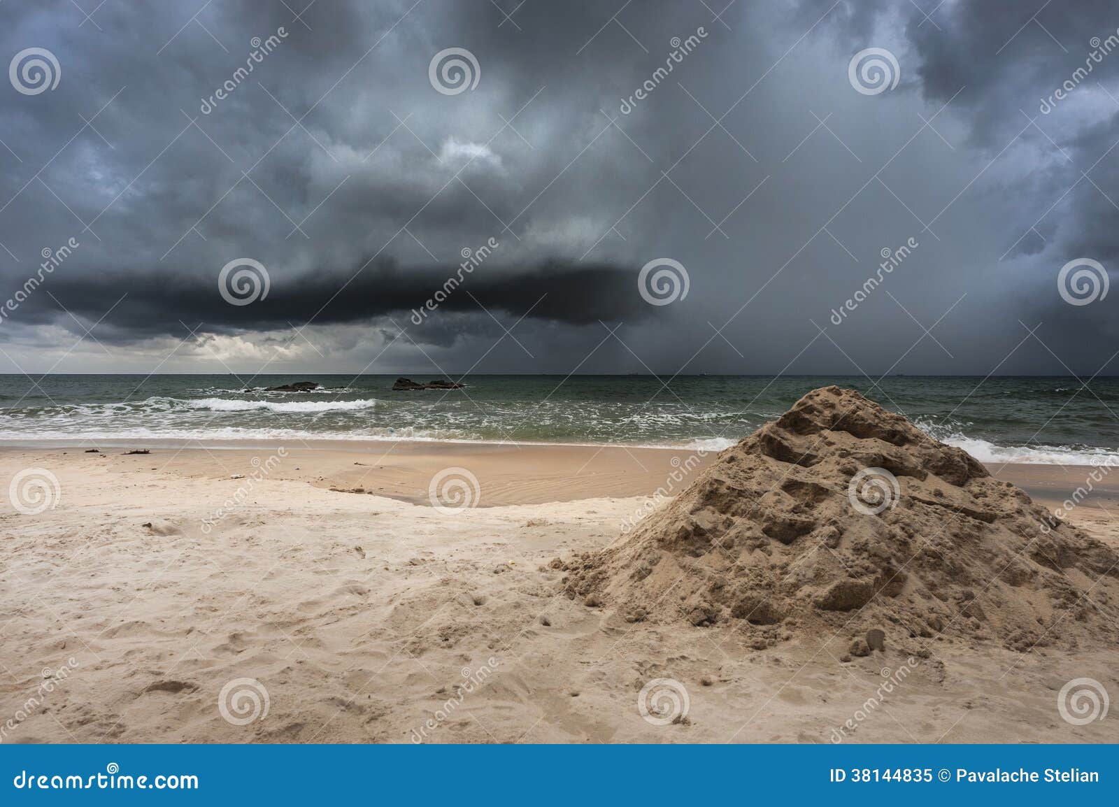 Tormenta de la costa costa imagen de archivo. Imagen de isla - 38144835