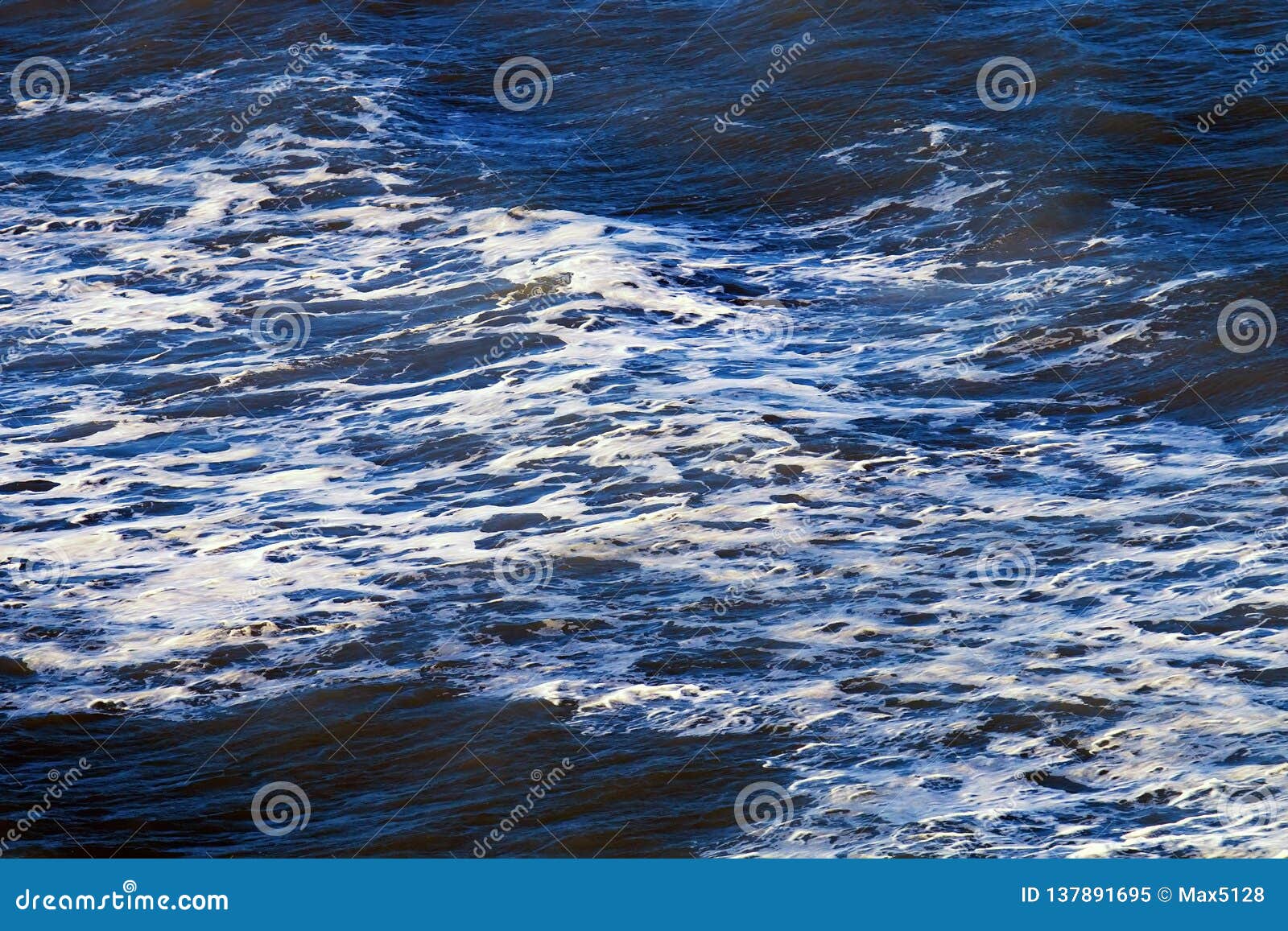 imágenes comunes del Tormenta En El Mar Azul - los derechos de la ...
