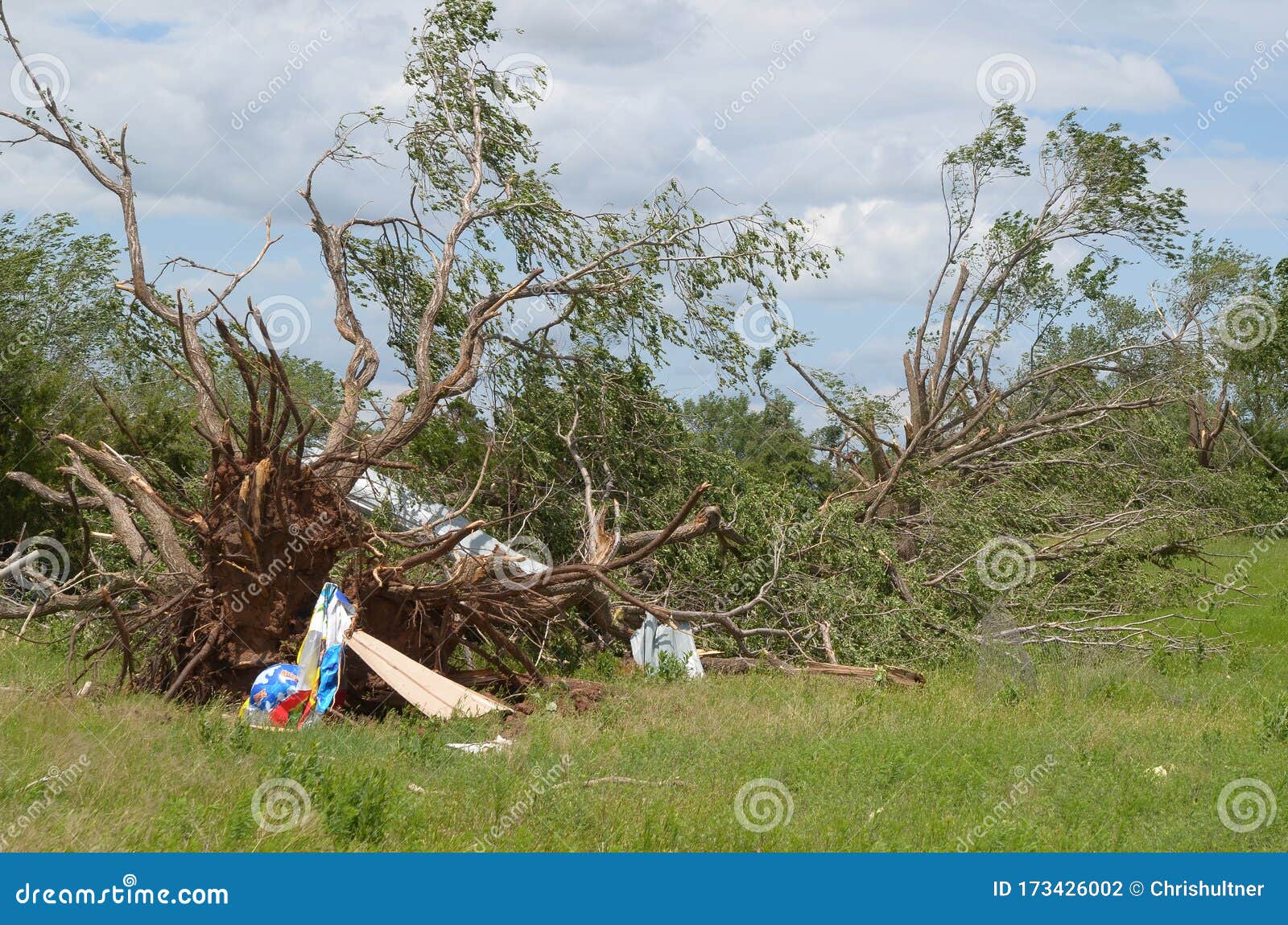 Tornado Damage from Spring Thunder Storms Editorial Photography - Image ...