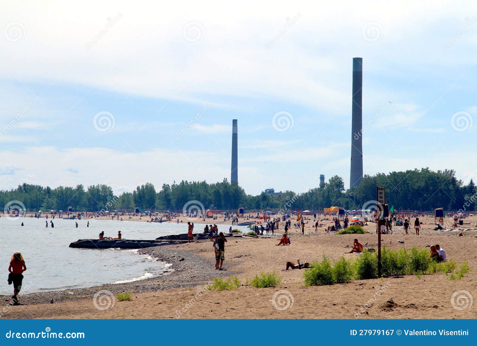 Toronto Beaches editorial photography. Image of canadian - 27979167