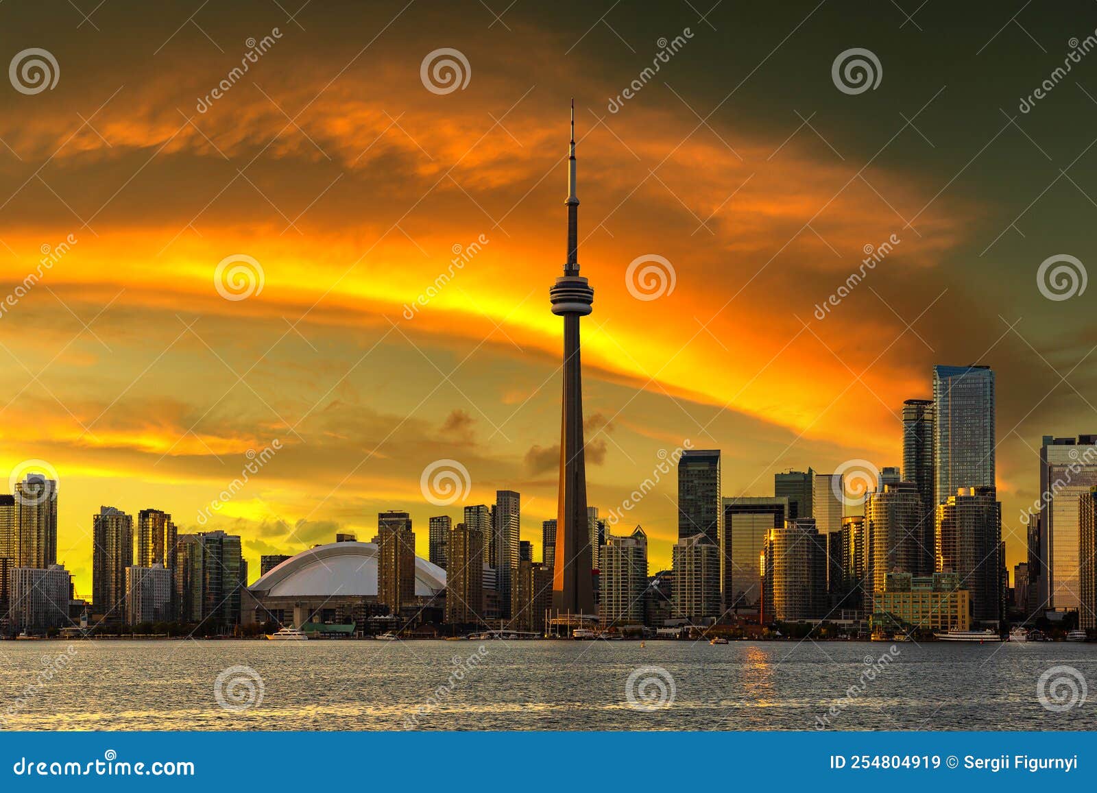 Toronto and CN Tower at Sunset Editorial Stock Image - Image of ...